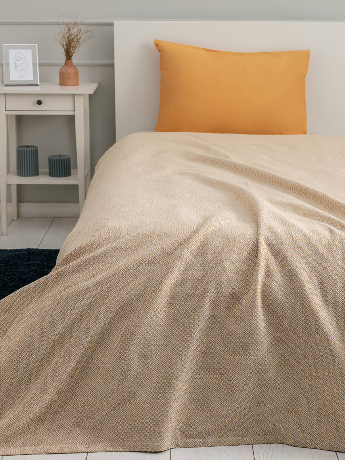 Tek Kişilik Desenli Pike Ve Yastık Kılıfı