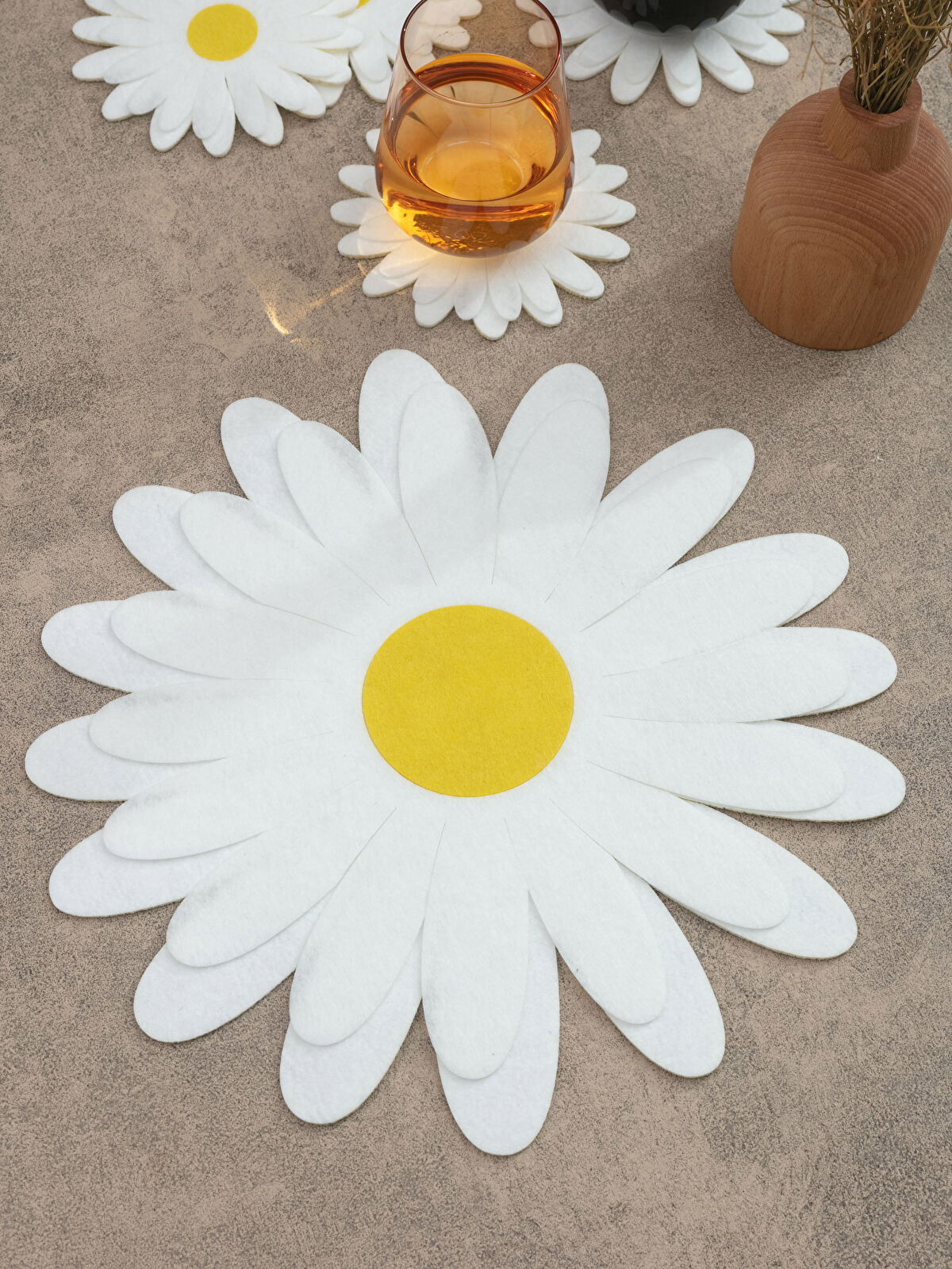 Papatya Görünümlü Keçe Supla 30x30 Cm