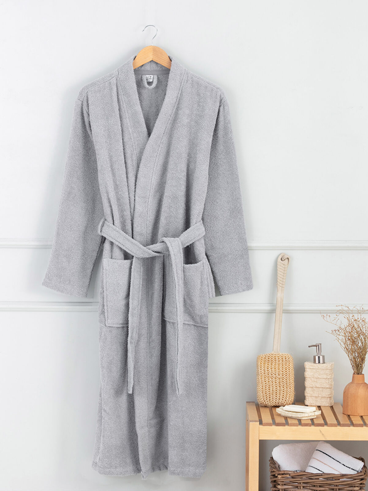 Düz V Yaka Uzun Erkek Bornoz