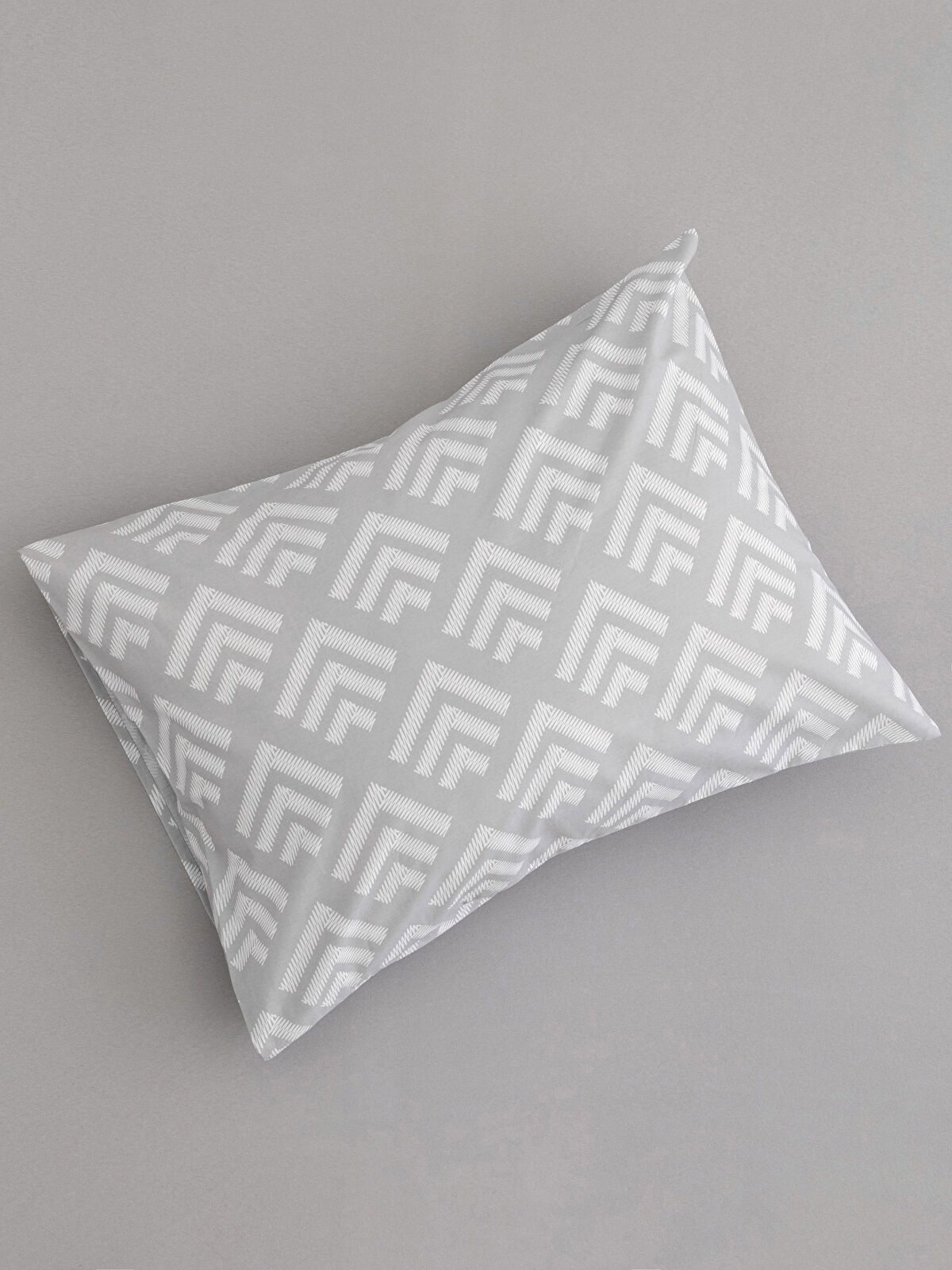 Pamuklu Desenli Yastık Kılıfı 50x70 Cm