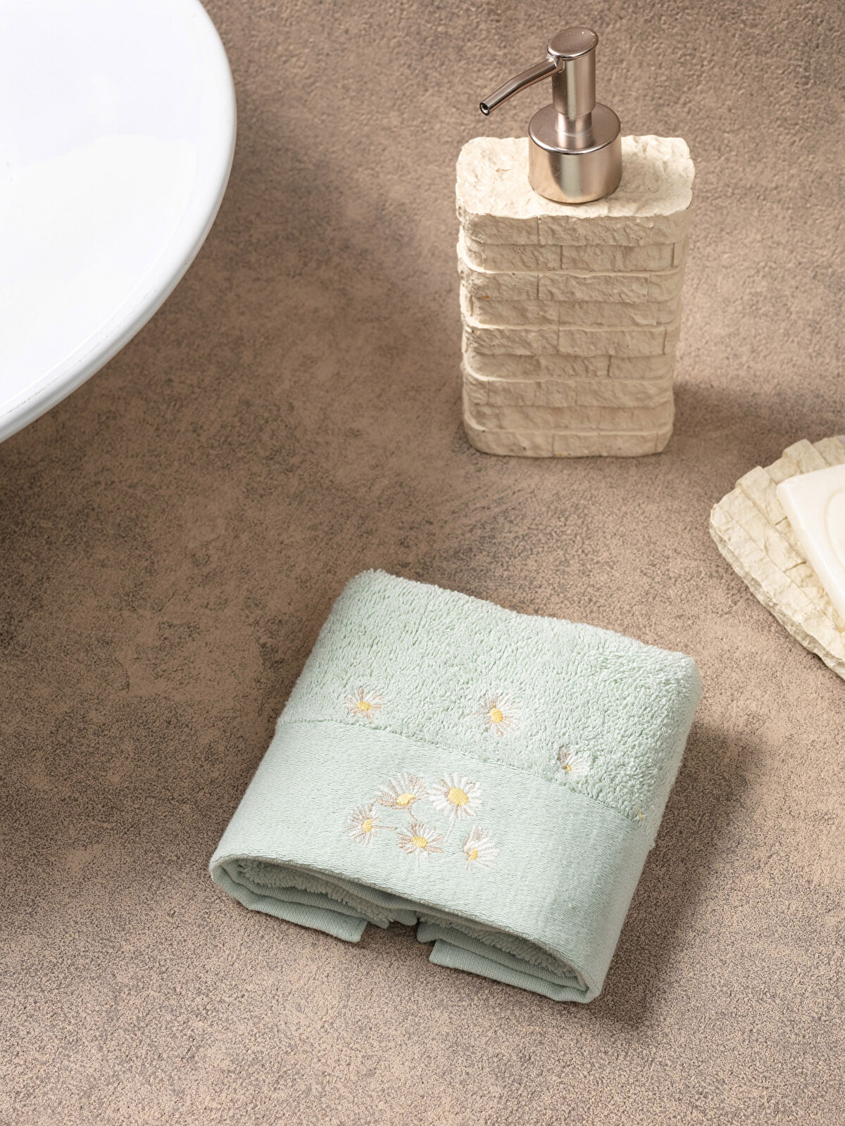 Papatya Nakışlı El Havlusu 30x50 cm