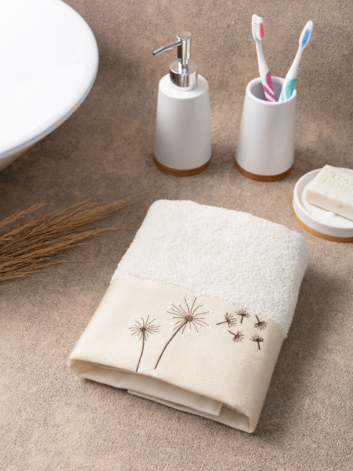 Nakışlı Yüz Havlusu 50x80 Cm