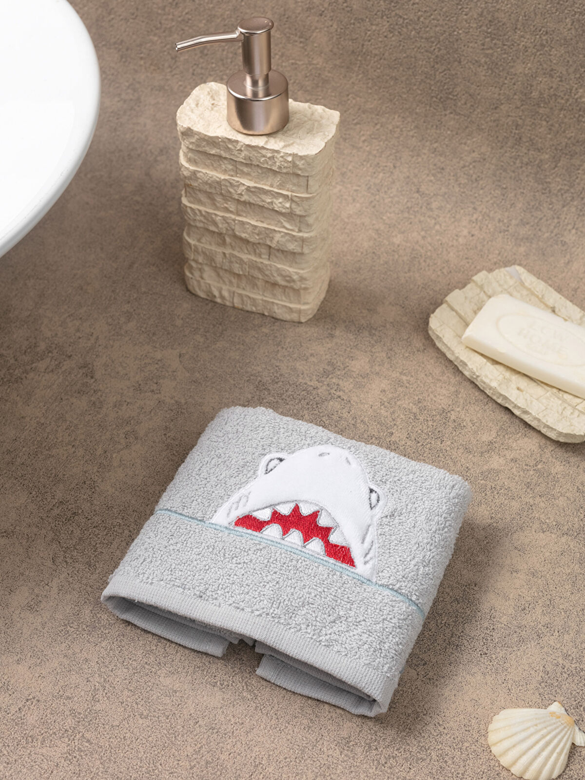 Nakış Detaylı Çocuk El Havlusu 30x50 Cm