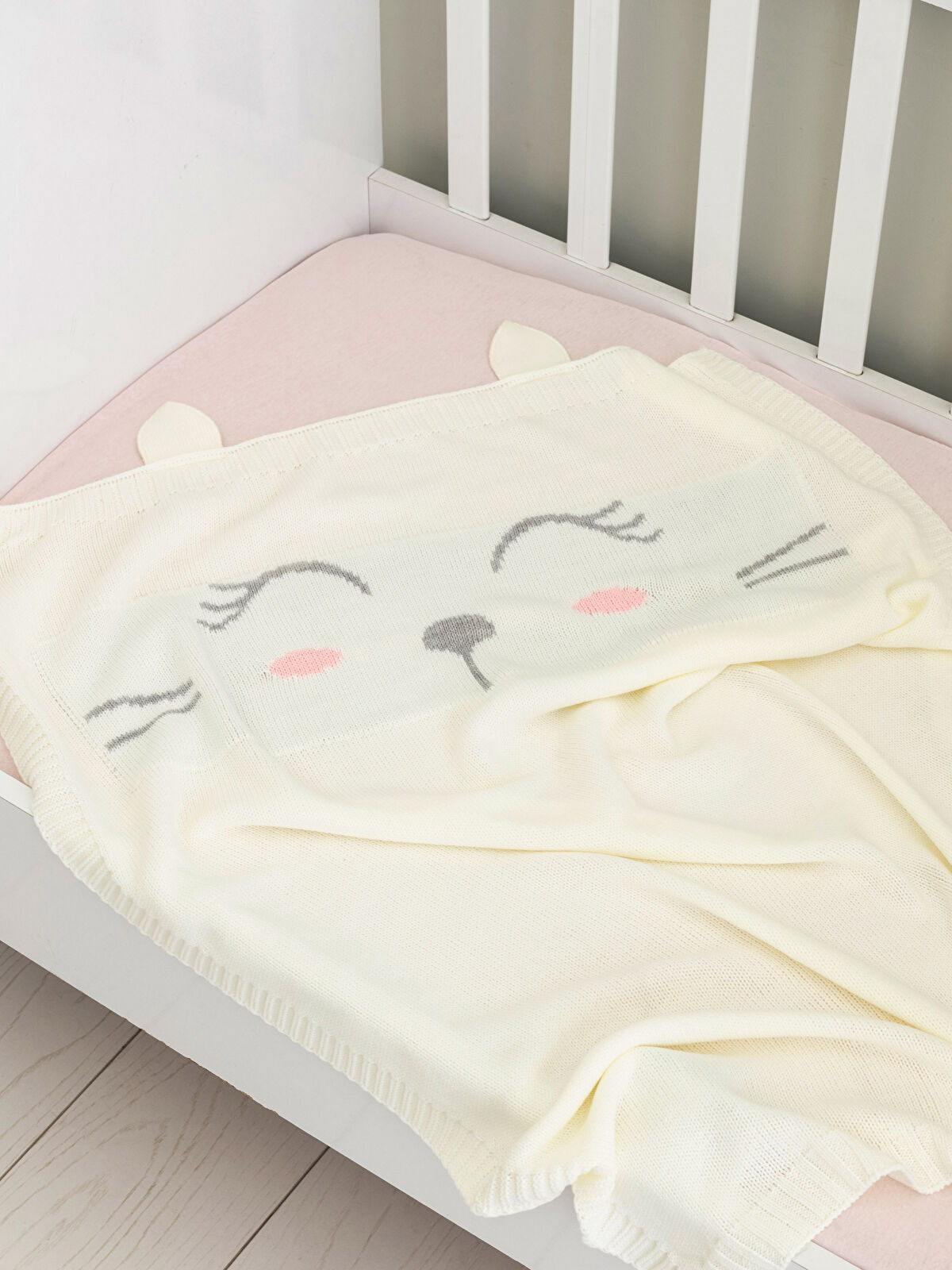 Desenli Triko Bebek Battaniyesi 80x100 Cm