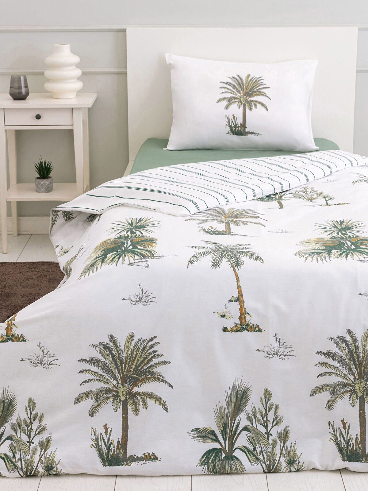 Çift Taraflı Pamuklu Baskılı Tek Kişilik Nevresim Takımı