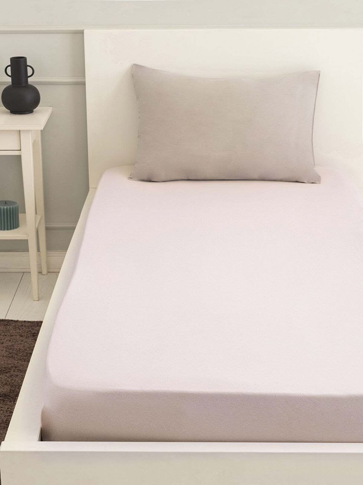 Tek Kişilik Pamuklu Lastikli Çarşaf 120x200x30 Cm Tek Kişilik Pamuklu Lastikli Çarşaf 120x200x30 Cm