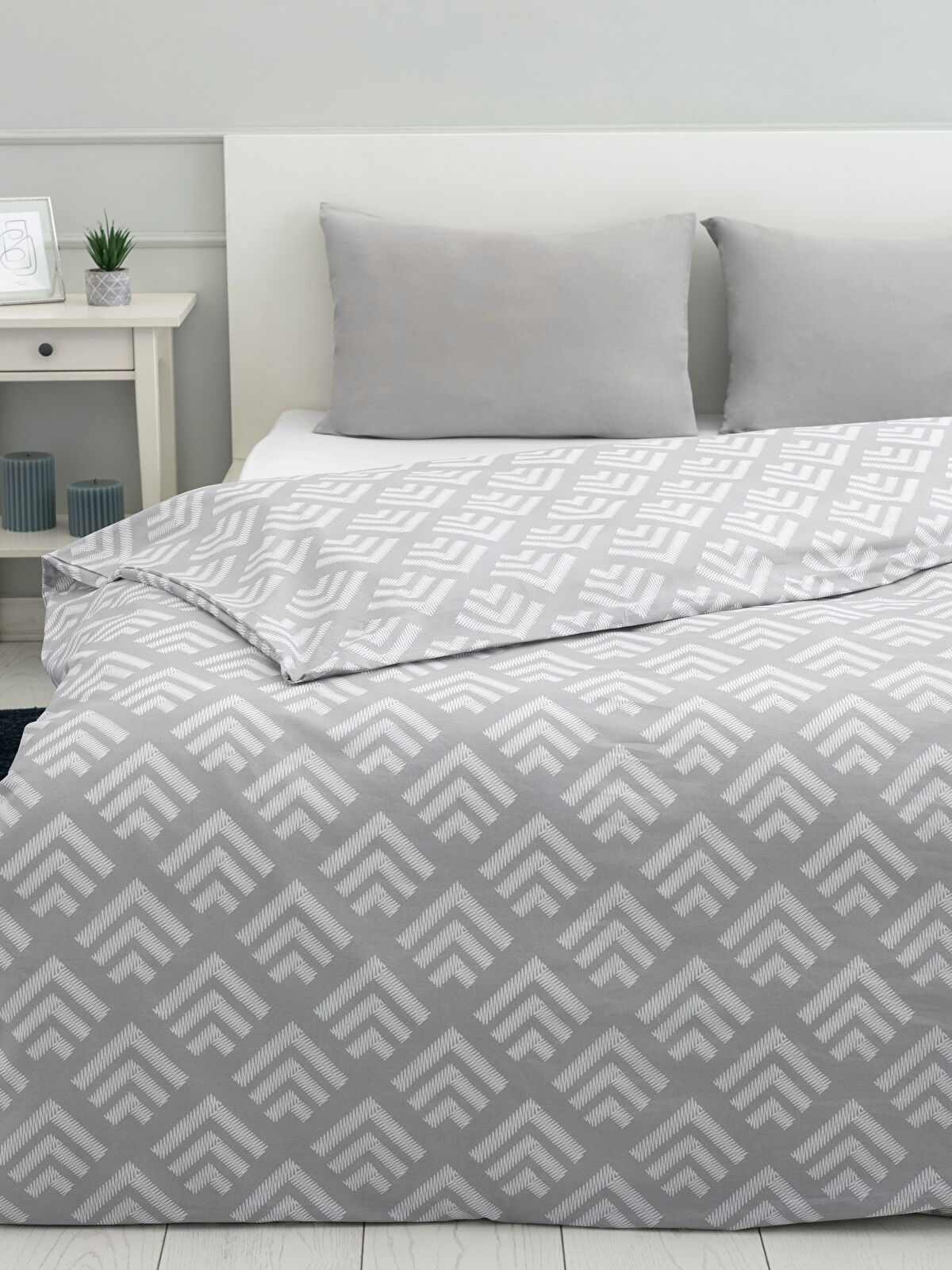 Çift Kişilik Pamuklu Desenli Nevresim 200x220 Cm