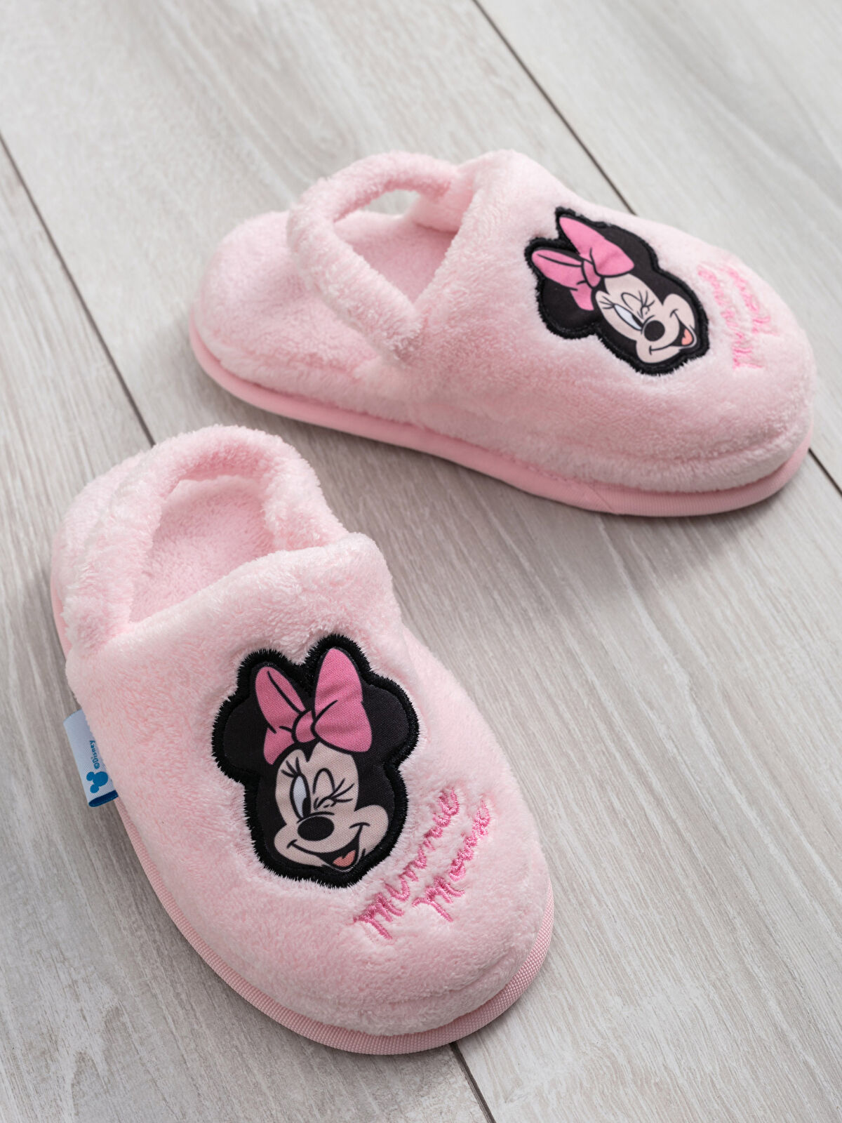 Minnie Mouse Lisanslı Kız Çocuk Pelüş Ev Terliği