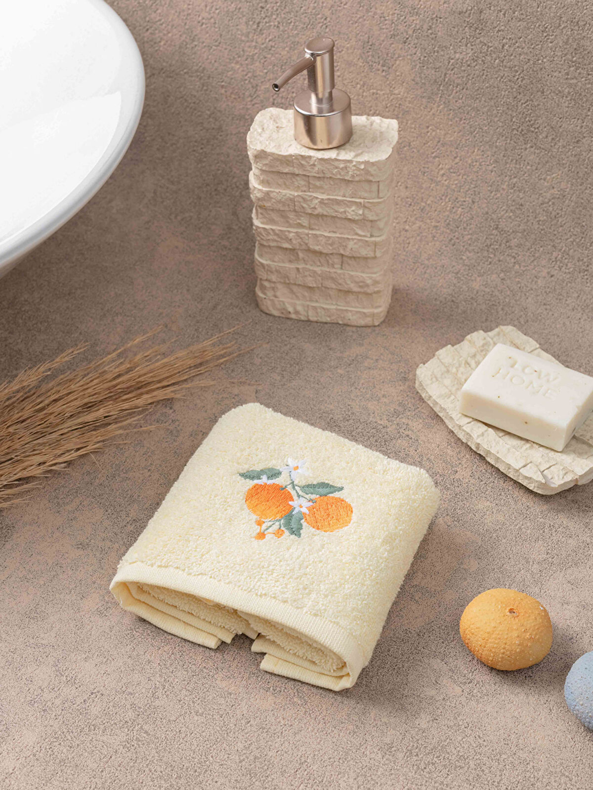 Pamuklu Nakışlı El Havlusu 30x50 Cm