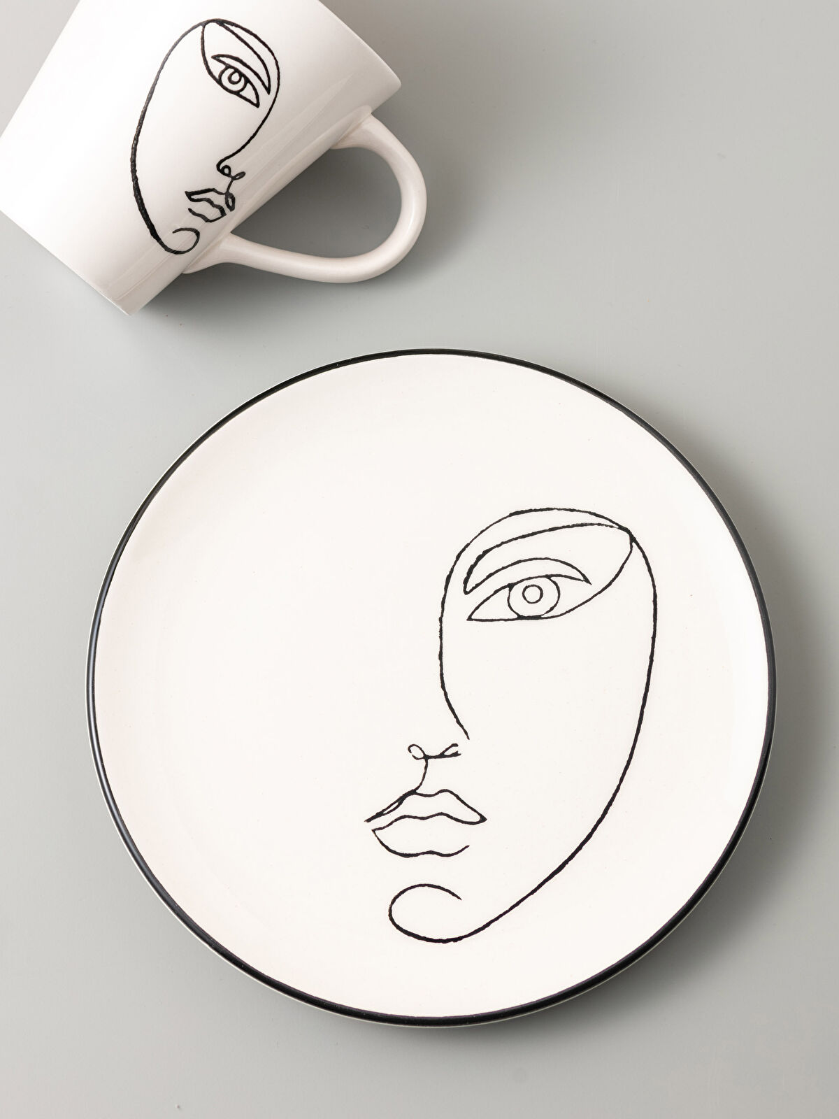 Yüz Baskılı Seramik Tabak 21 Cm