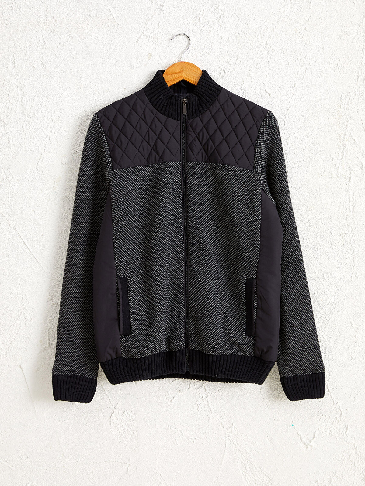 Dik Yaka Kapitone İnce Hırka