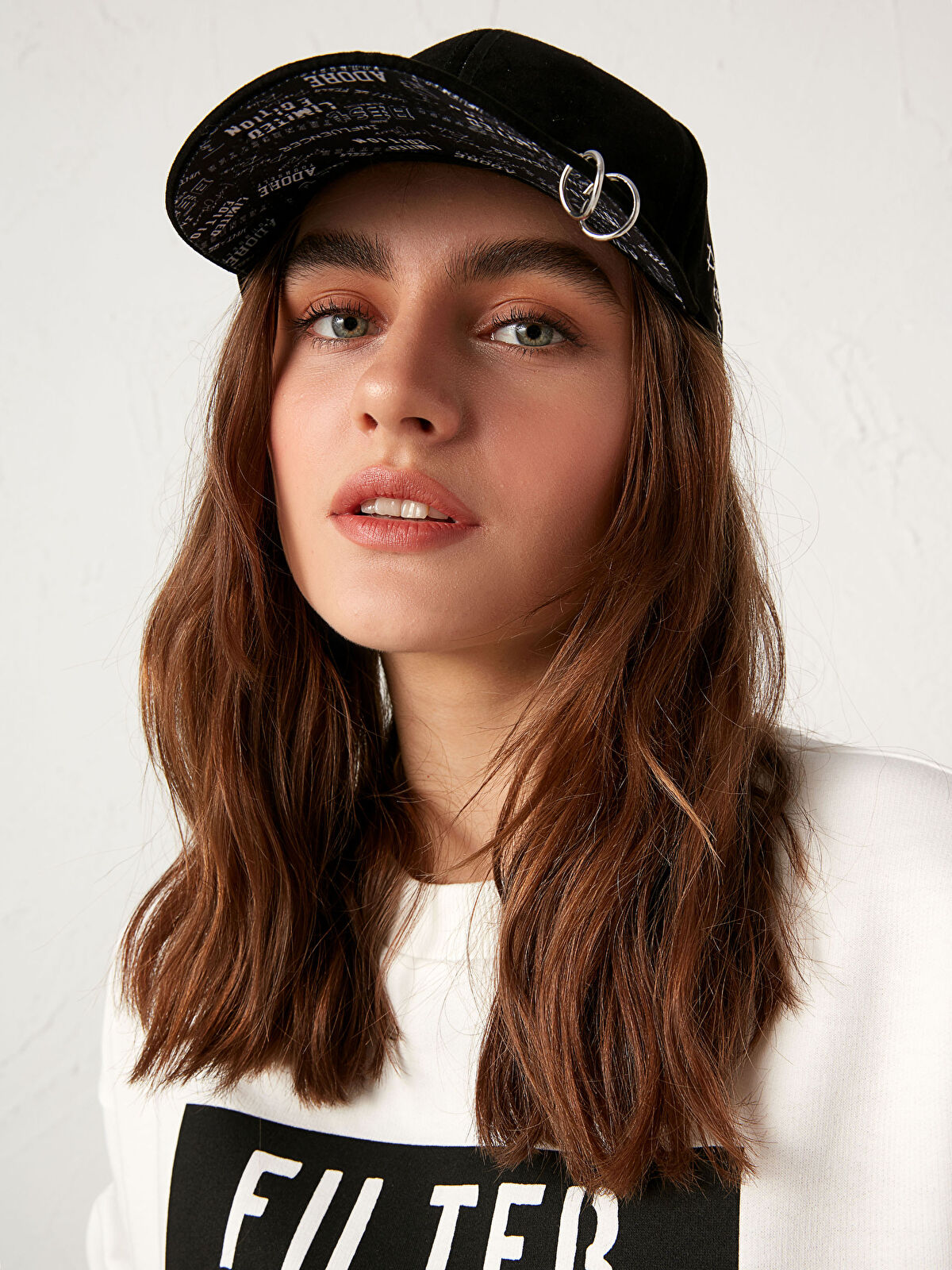 Slogan Baskılı Süet Şapka