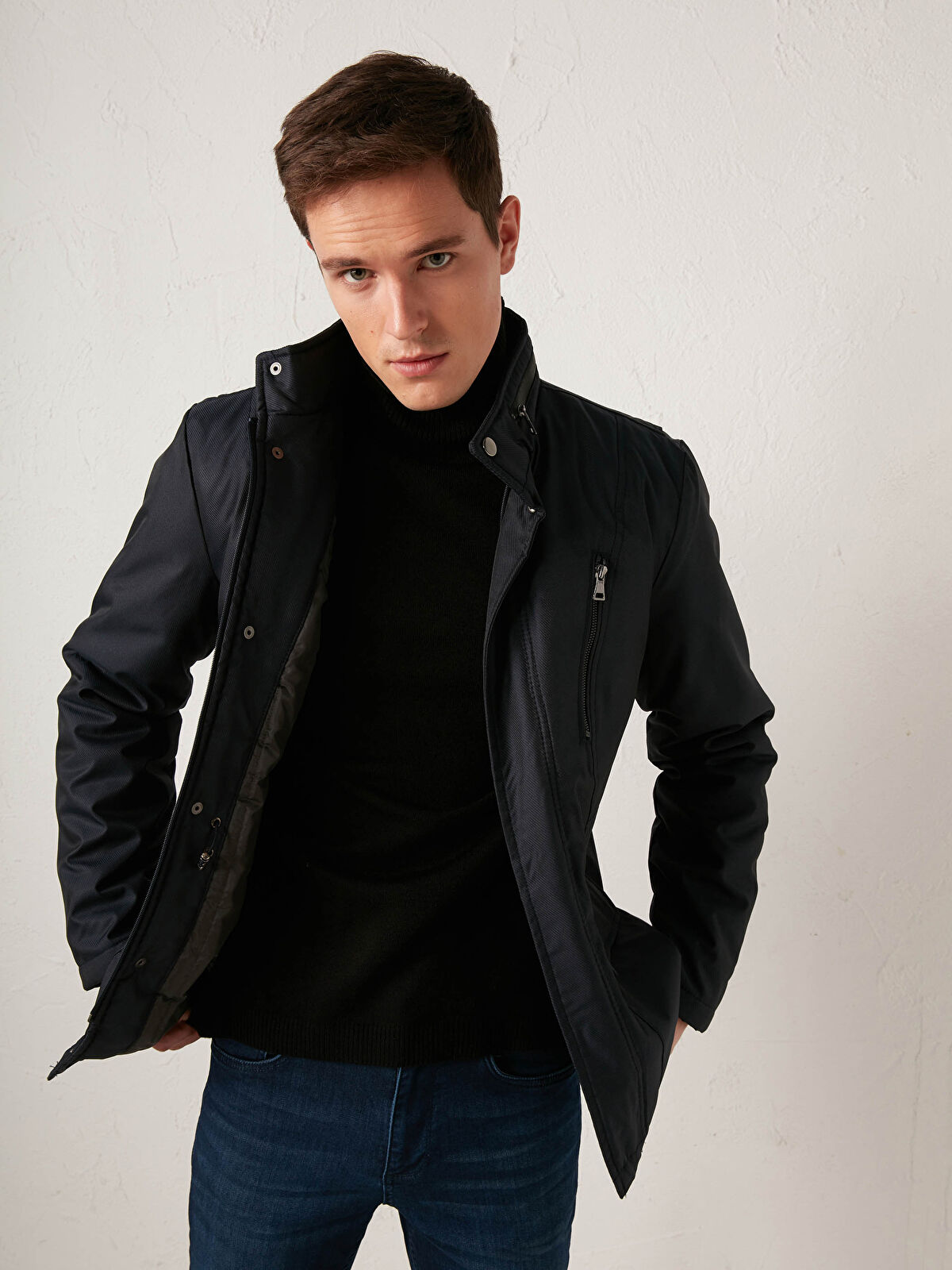 Standart Kalıp Dik Yaka Erkek Kaban