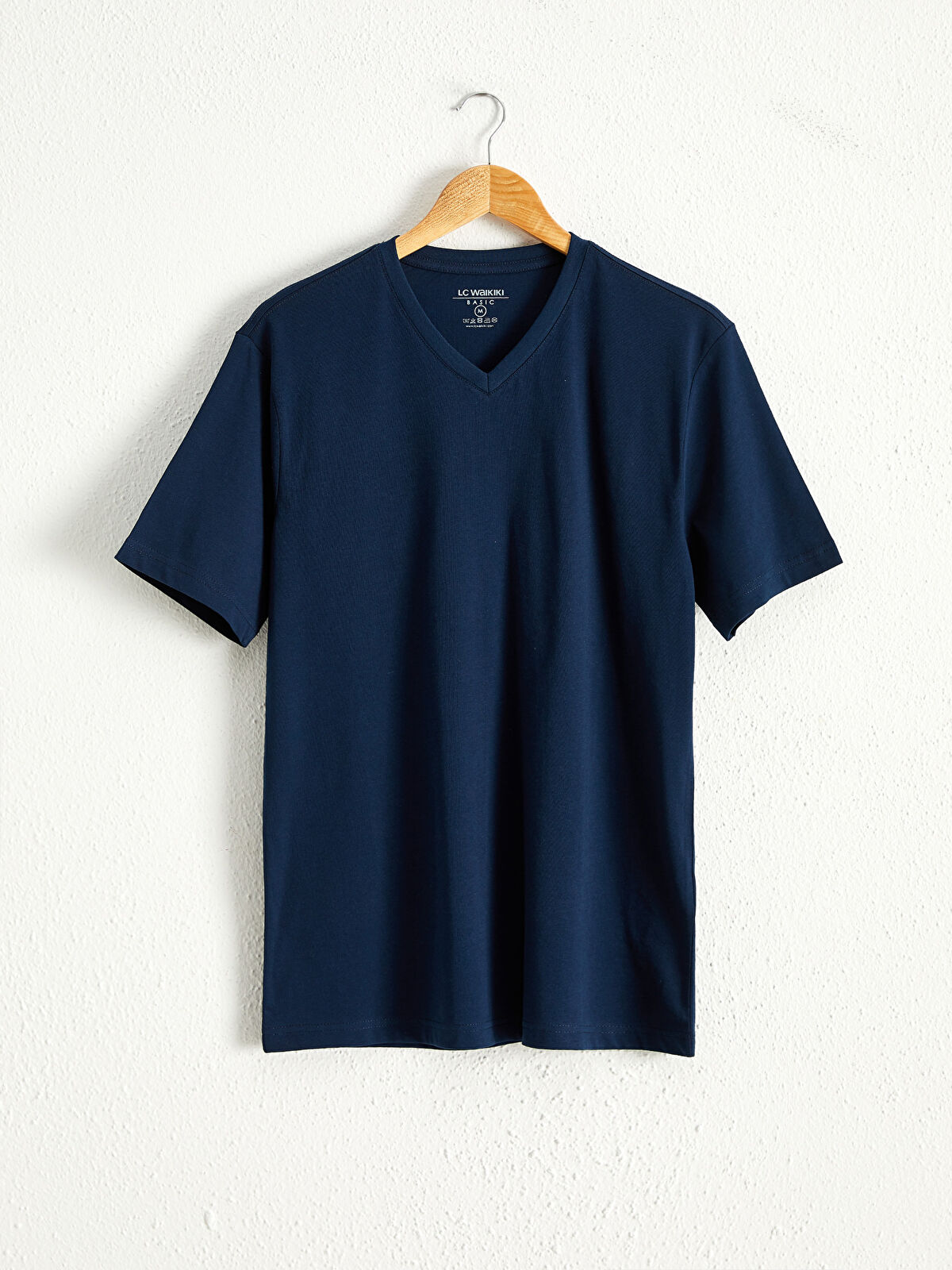 Rahat Kalıp V Yaka Basic Tişört