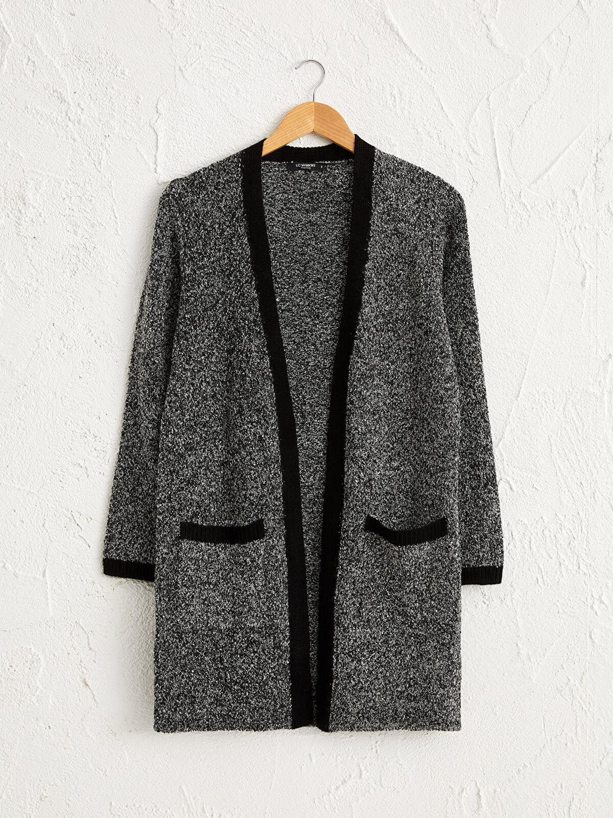 Uzun Kollu Kadın Cepli Triko Hırka