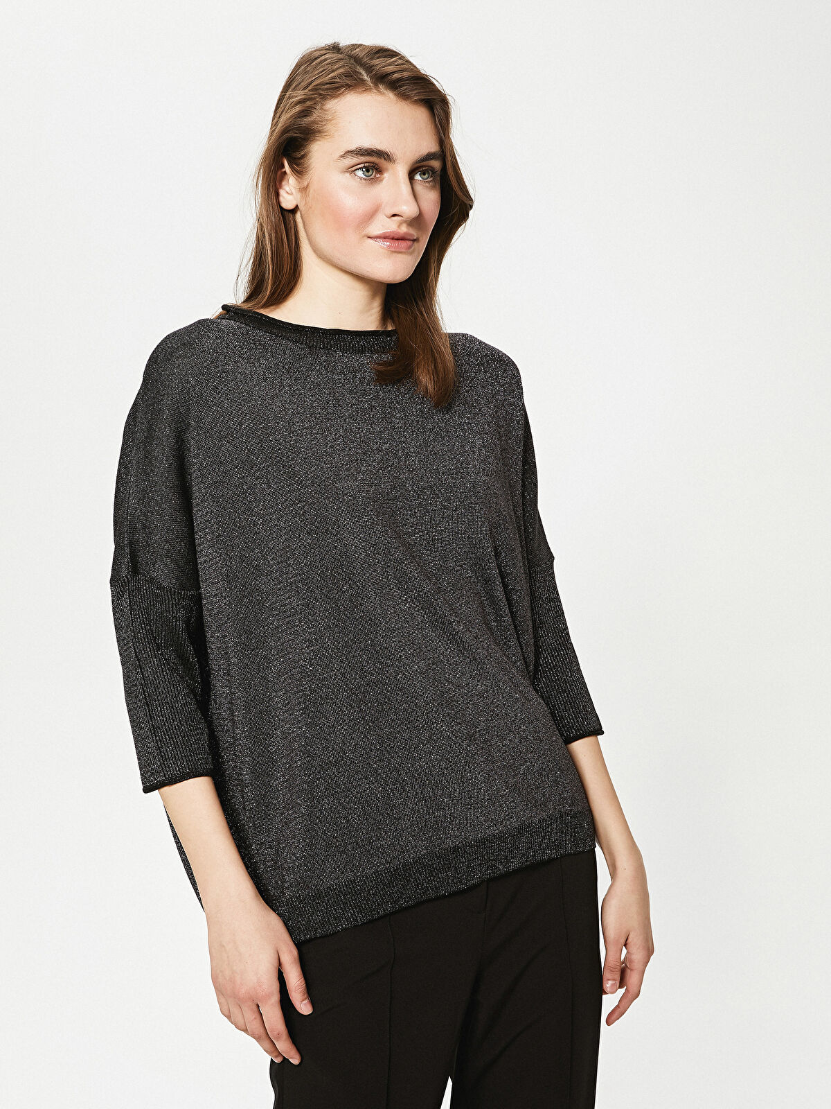 Parlak Görünümlü İnce Triko Kazak