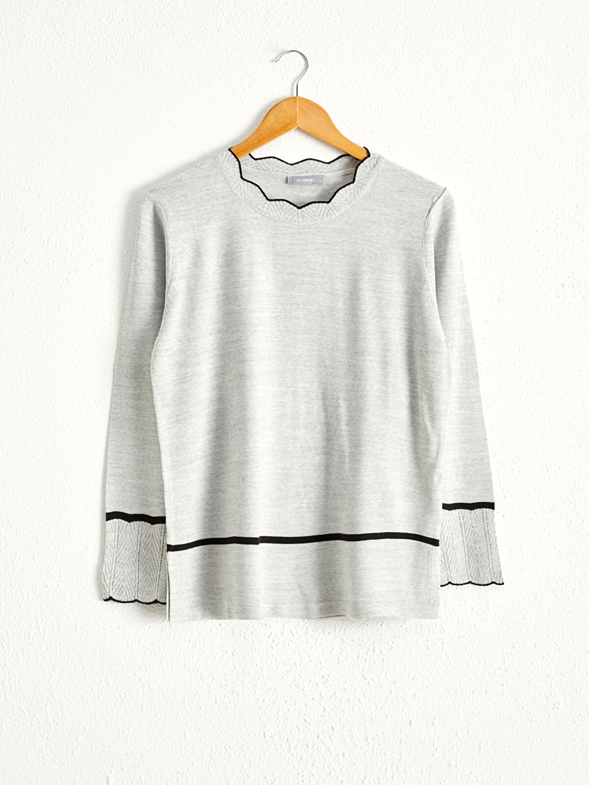 Şerit Detaylı İnce Triko Kazak