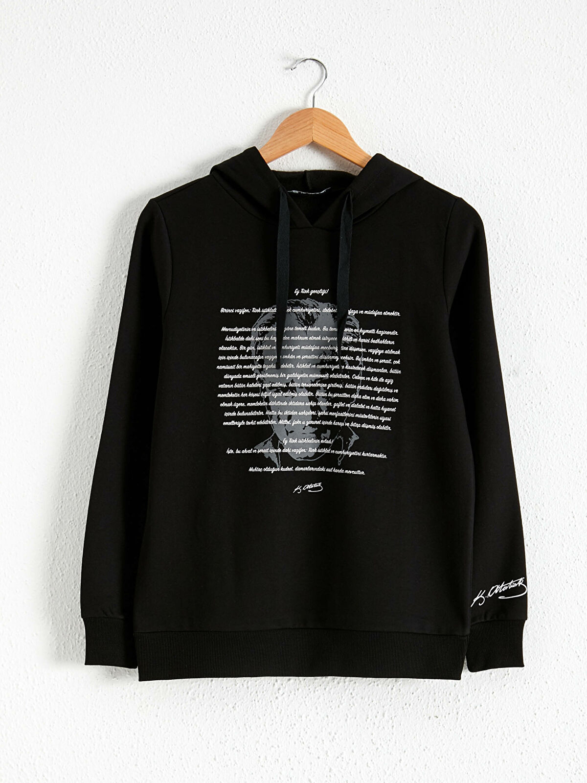 Gençliğe Hitabe Baskılı Sweatshirt Gençliğe Hitabe Baskılı Sweatshirt