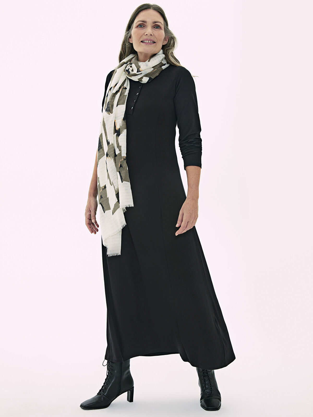 Yakası Düğmeli A kesim Uzun Salaş Elbise