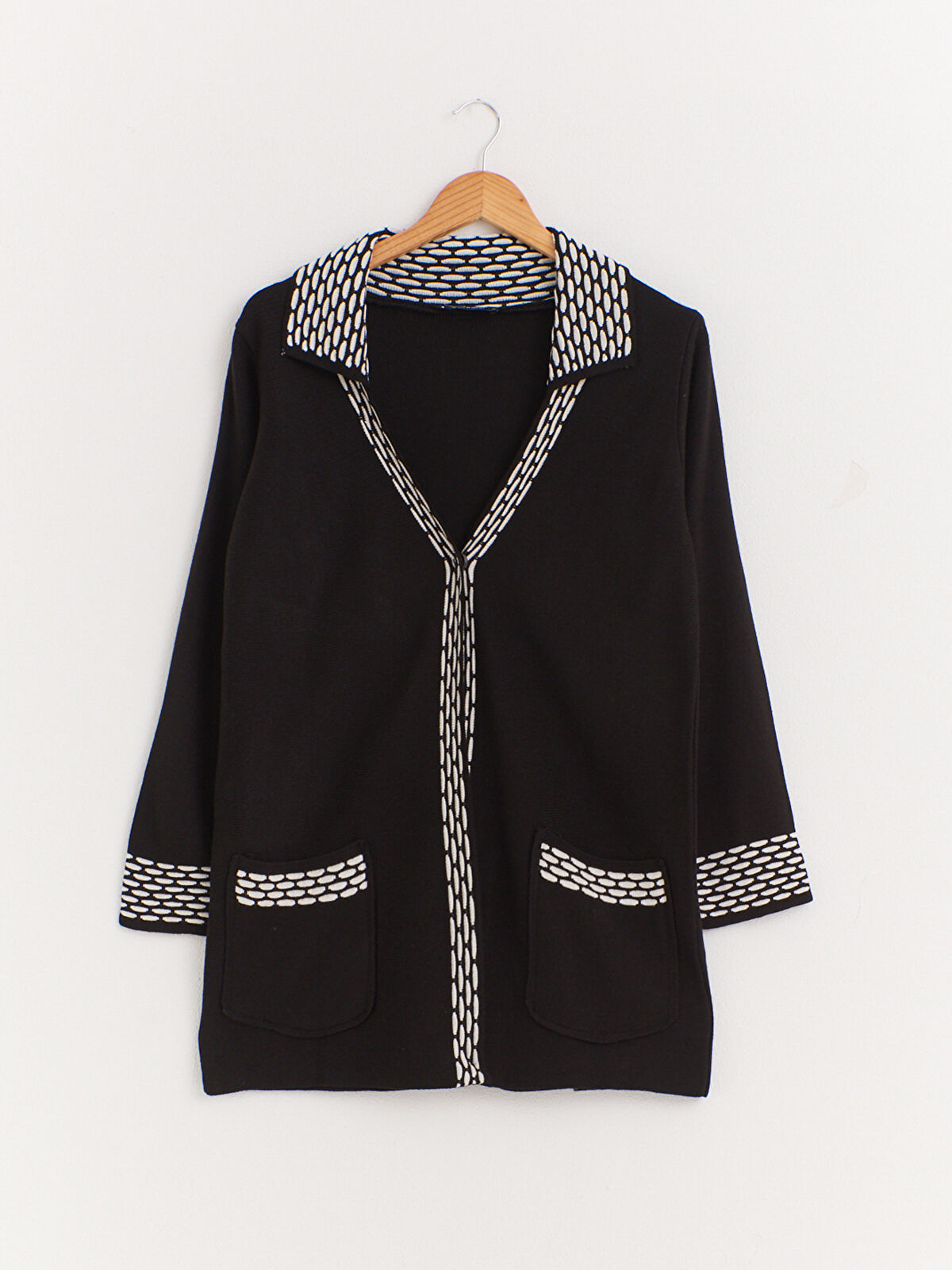 Desenli Ceket Yaka Triko Hırka Desenli Ceket Yaka Triko Hırka