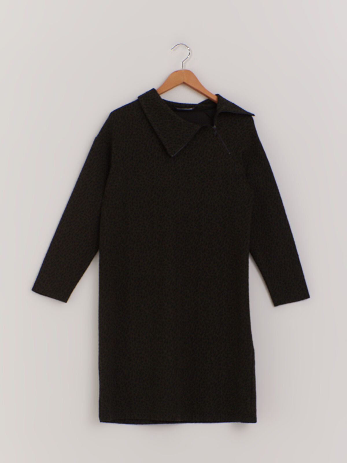 Yakası Fermuar Detaylı Salaş Elbise