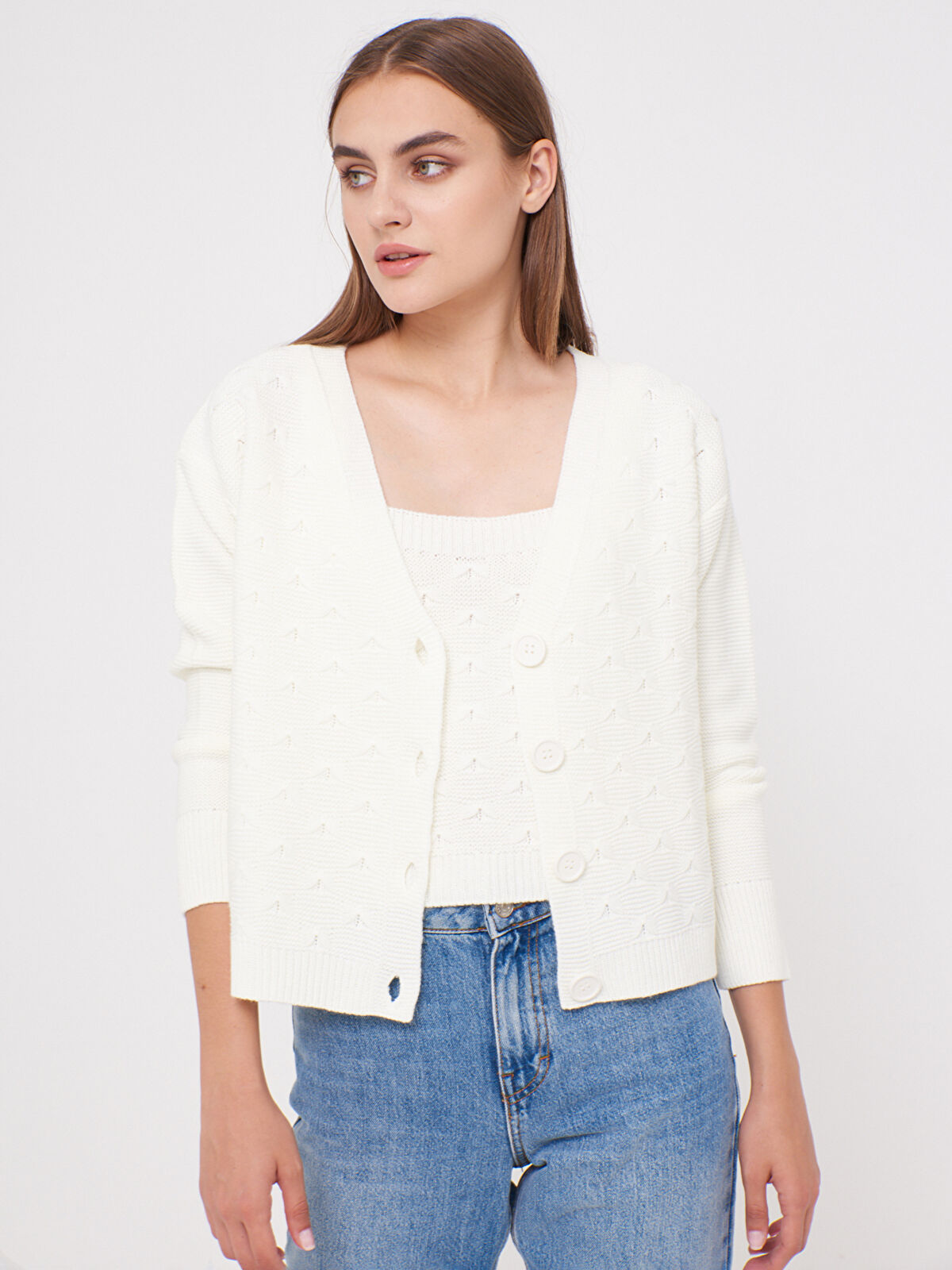 LCW CASUAL V Yaka Uzun Kollu Kadın Düğmeli V Yaka Hırka