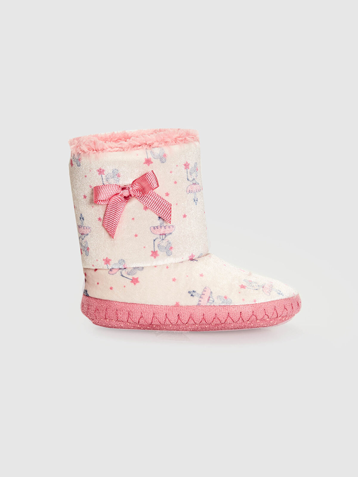 Kız Bebek Fiyonk Detaylı Ev Botu