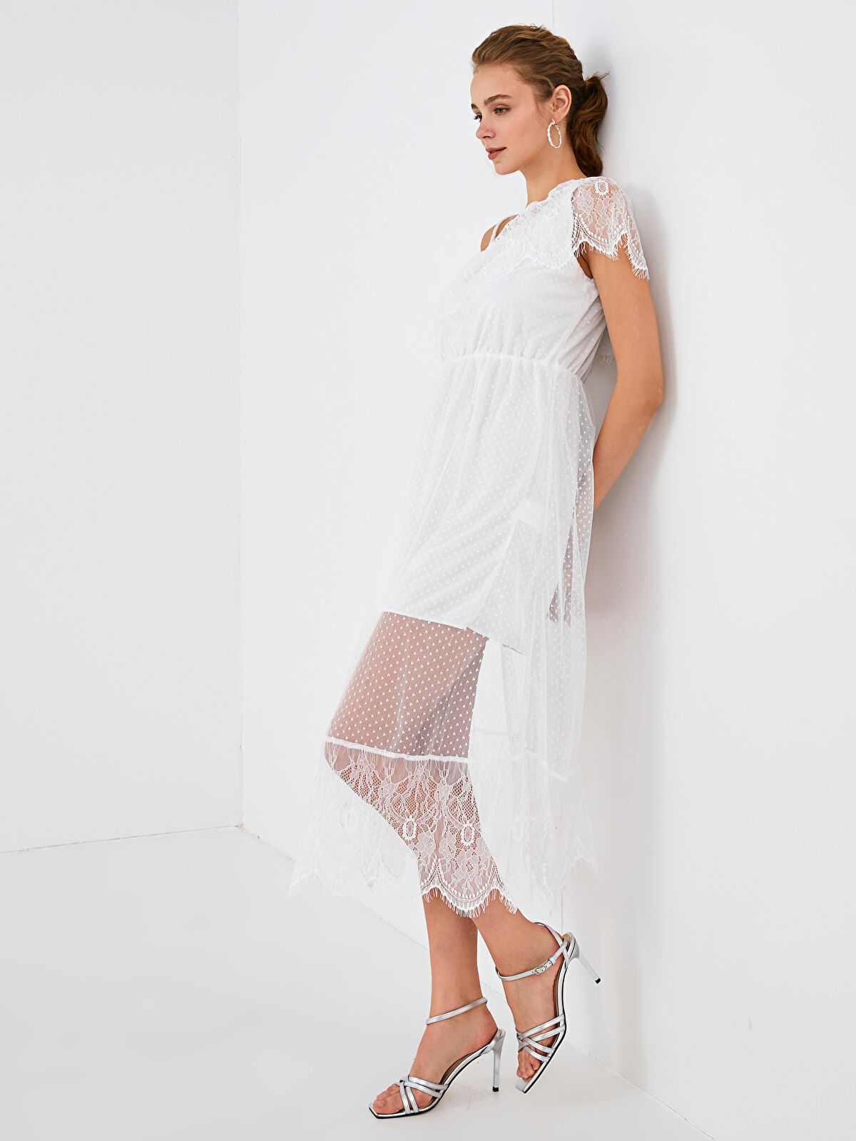 Save The Date Yakası Fırfırlı Tek Omuz Dantel Elbise Save The Date Yakası Fırfırlı Tek Omuz Dantel Elbise