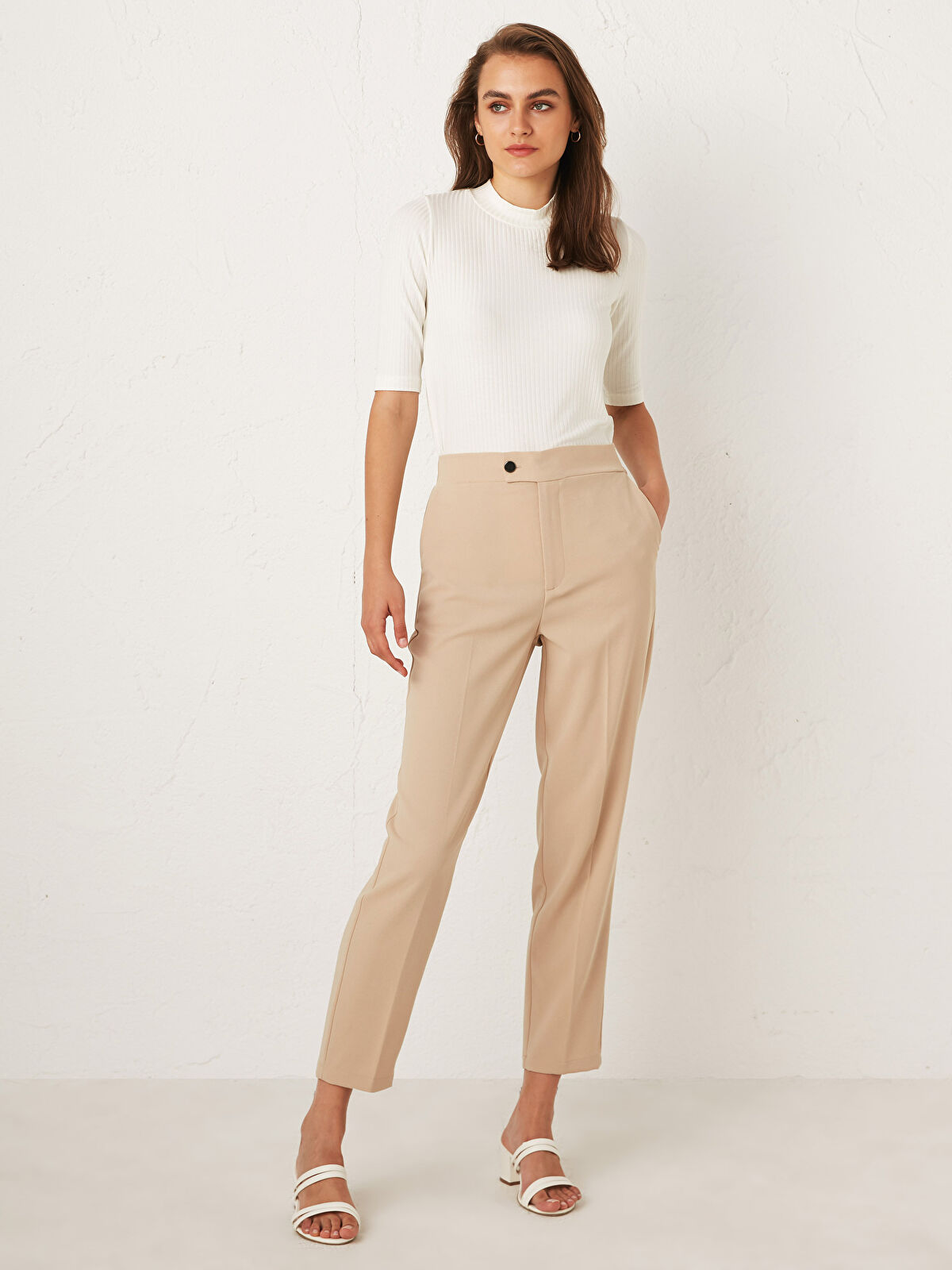 Bilek Boy Şerit Detaylı Krep Pantolon