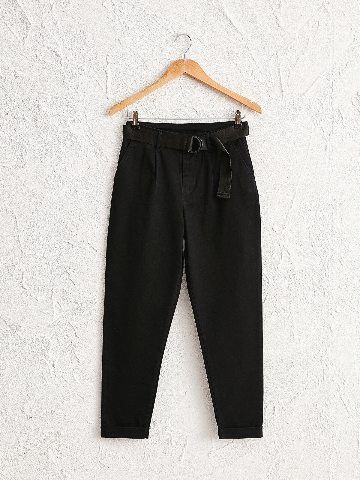 Kemerli Bilek Boy Havuç Pantolon