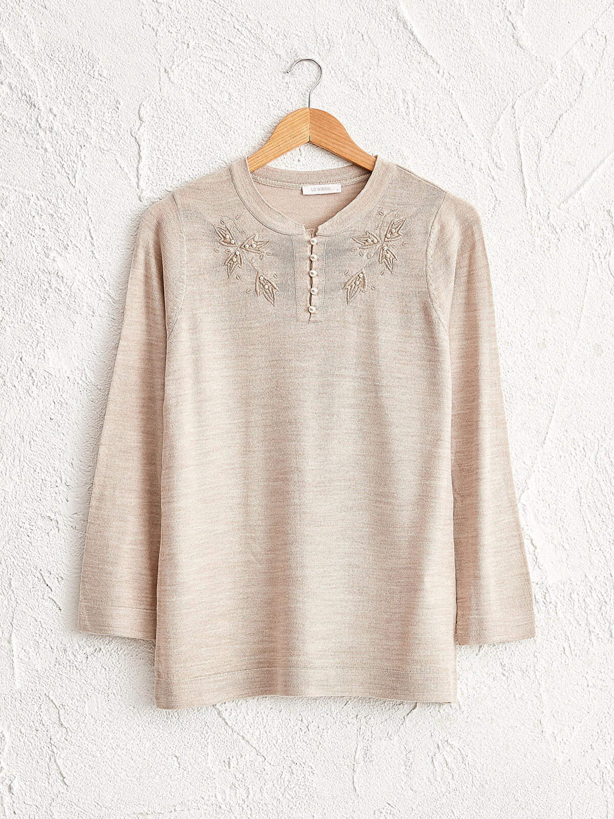 Nakış İşlemeli Triko Kazak