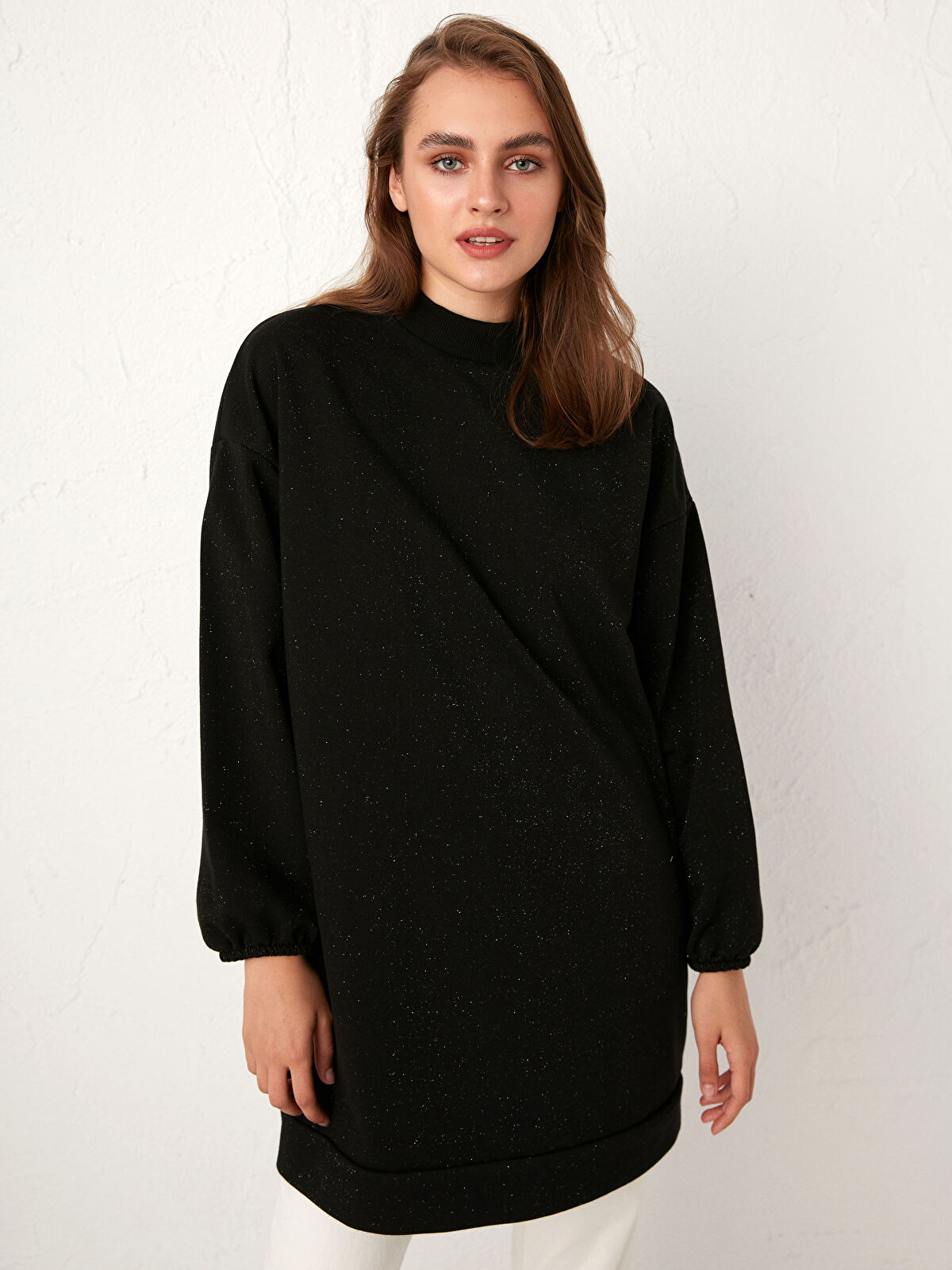 Omuzları Işıltılı Sweatshirt