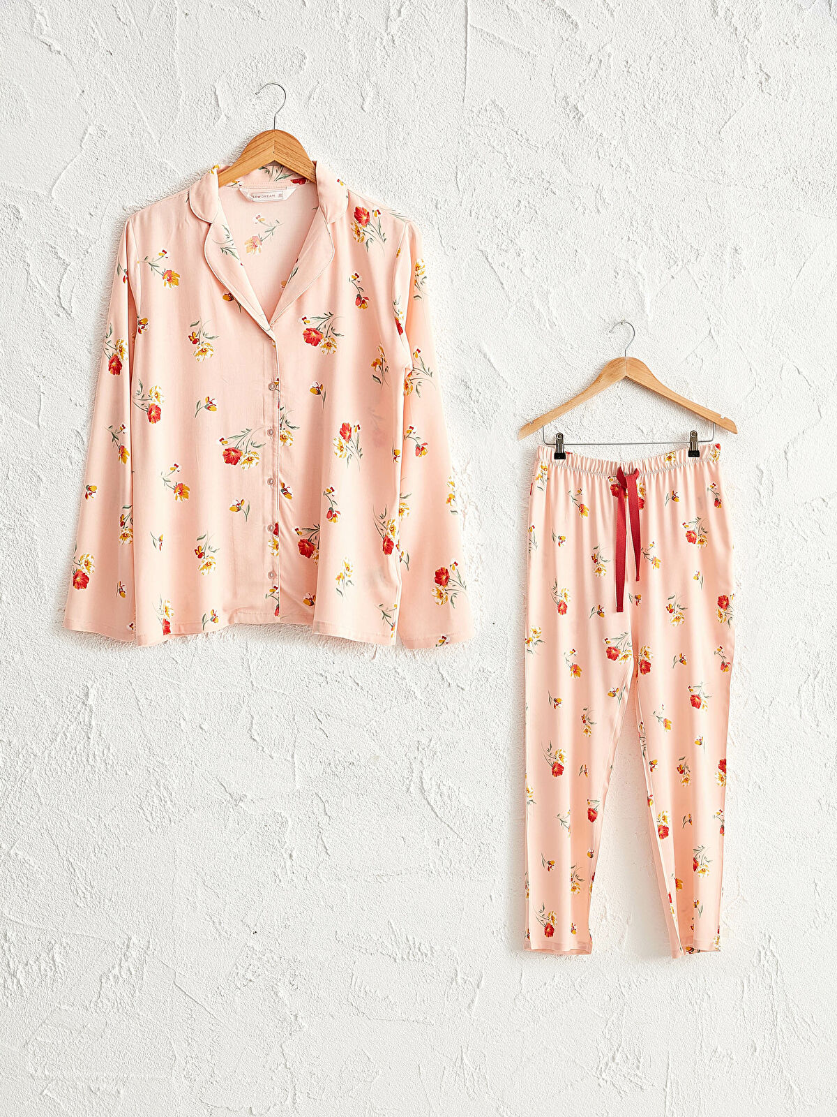 Baskılı Dokuma Pijama Takımı Baskılı Dokuma Pijama Takımı
