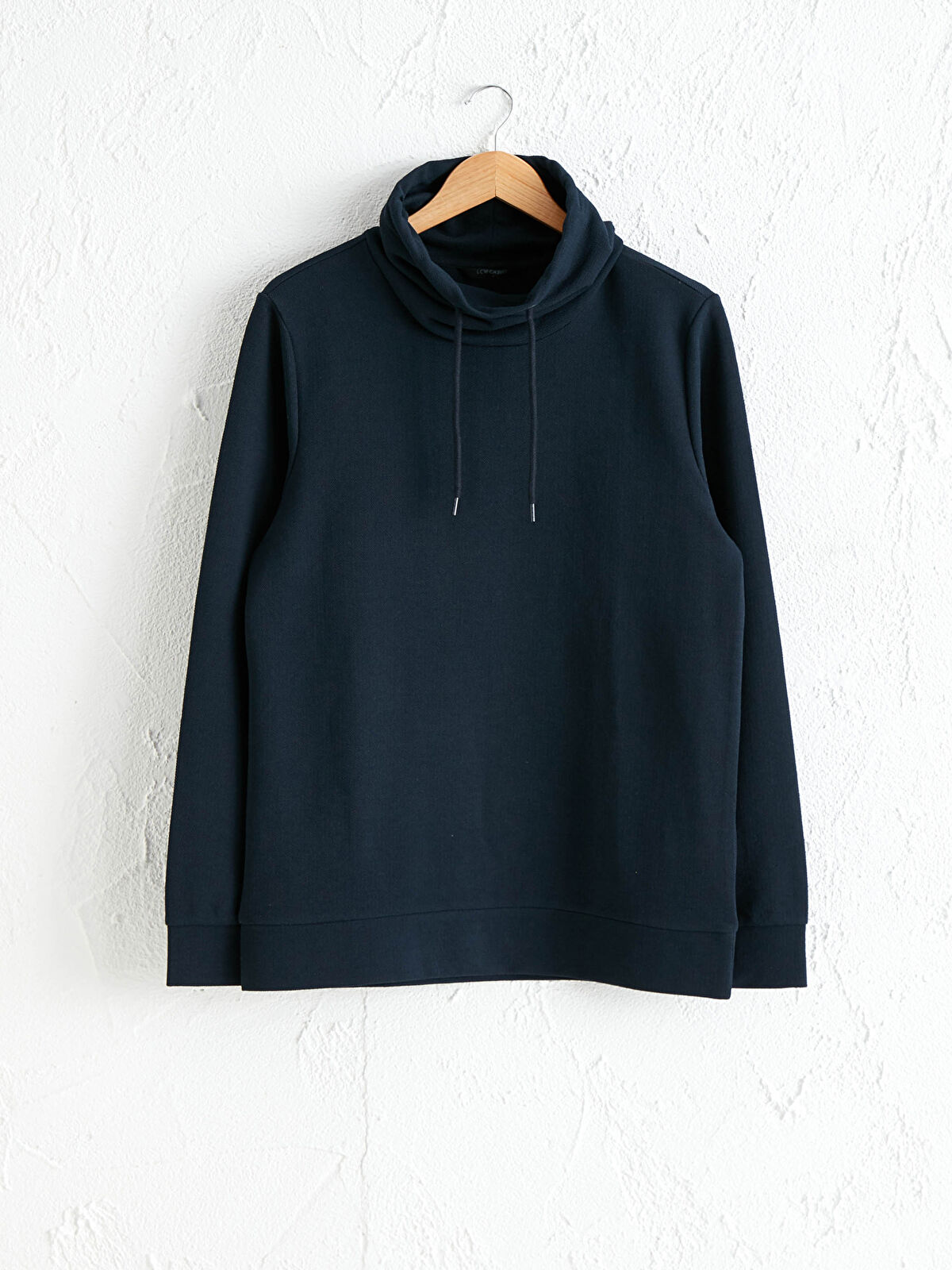 Keşiş Yaka Uzun Kollu Sweatshirt