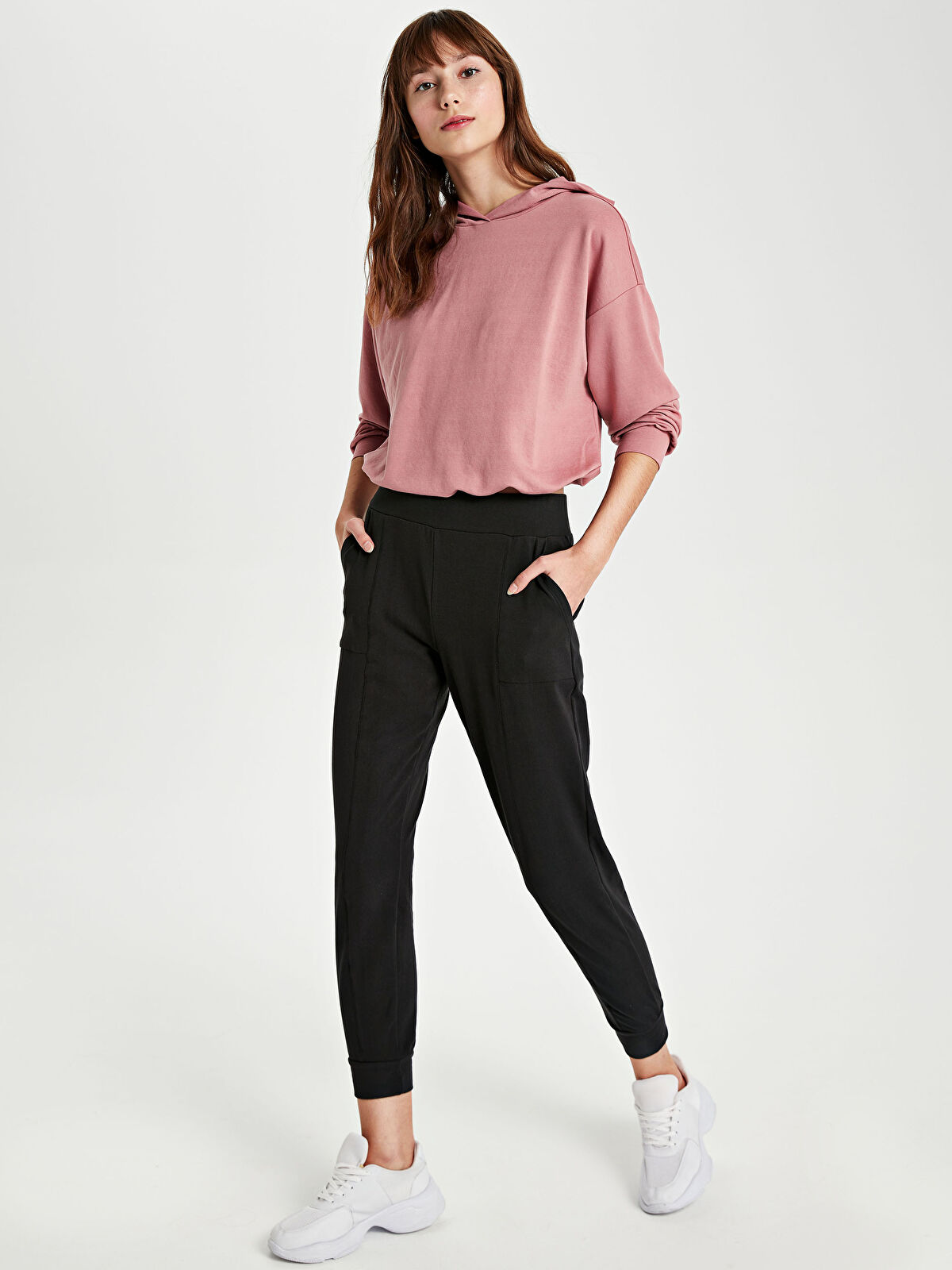 Esnek Aktif Spor Eşofman Altı Esnek Aktif Spor Eşofman Altı