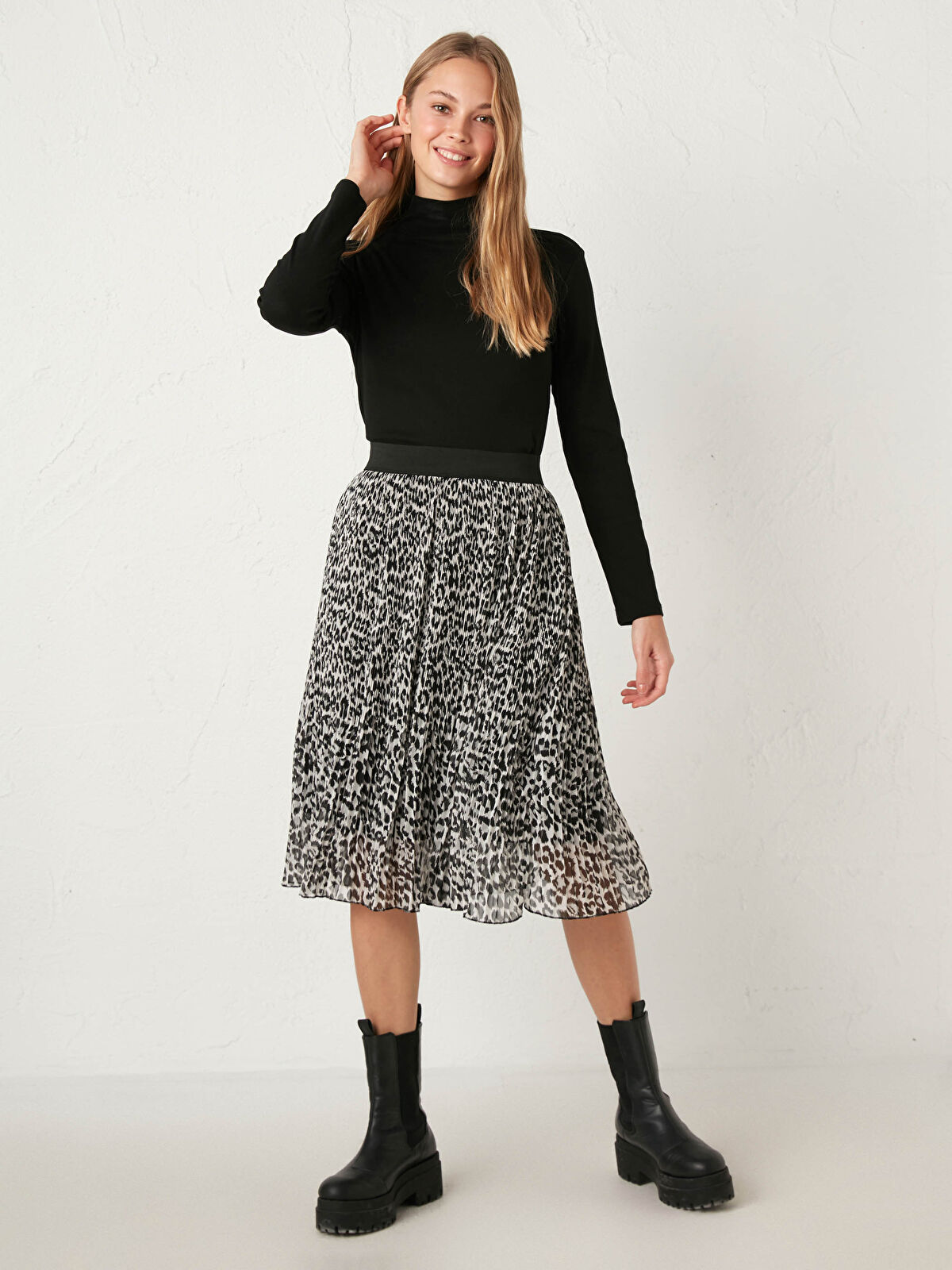 Leopar Desenli Pileli Şifon Etek