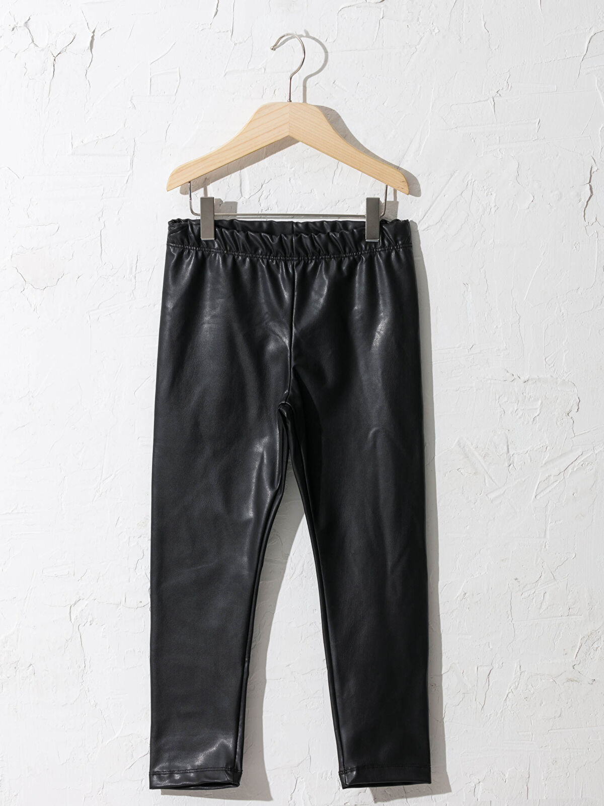 Kız Çocuk Deri Görünümlü Tayt