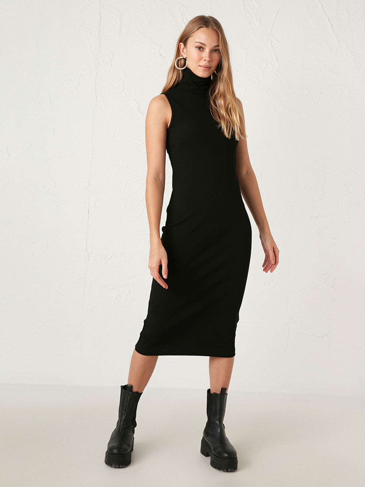 Balıkçı Yaka Kolsuz Esnek Kalem Elbise Balıkçı Yaka Kolsuz Esnek Kalem Elbise