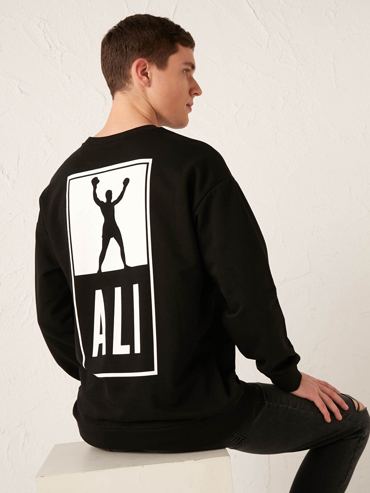 Bisiklet Yaka Muhammed Ali Baskılı Kalın Sweatshirt Bisiklet Yaka Muhammed Ali Baskılı Kalın Sweatshirt