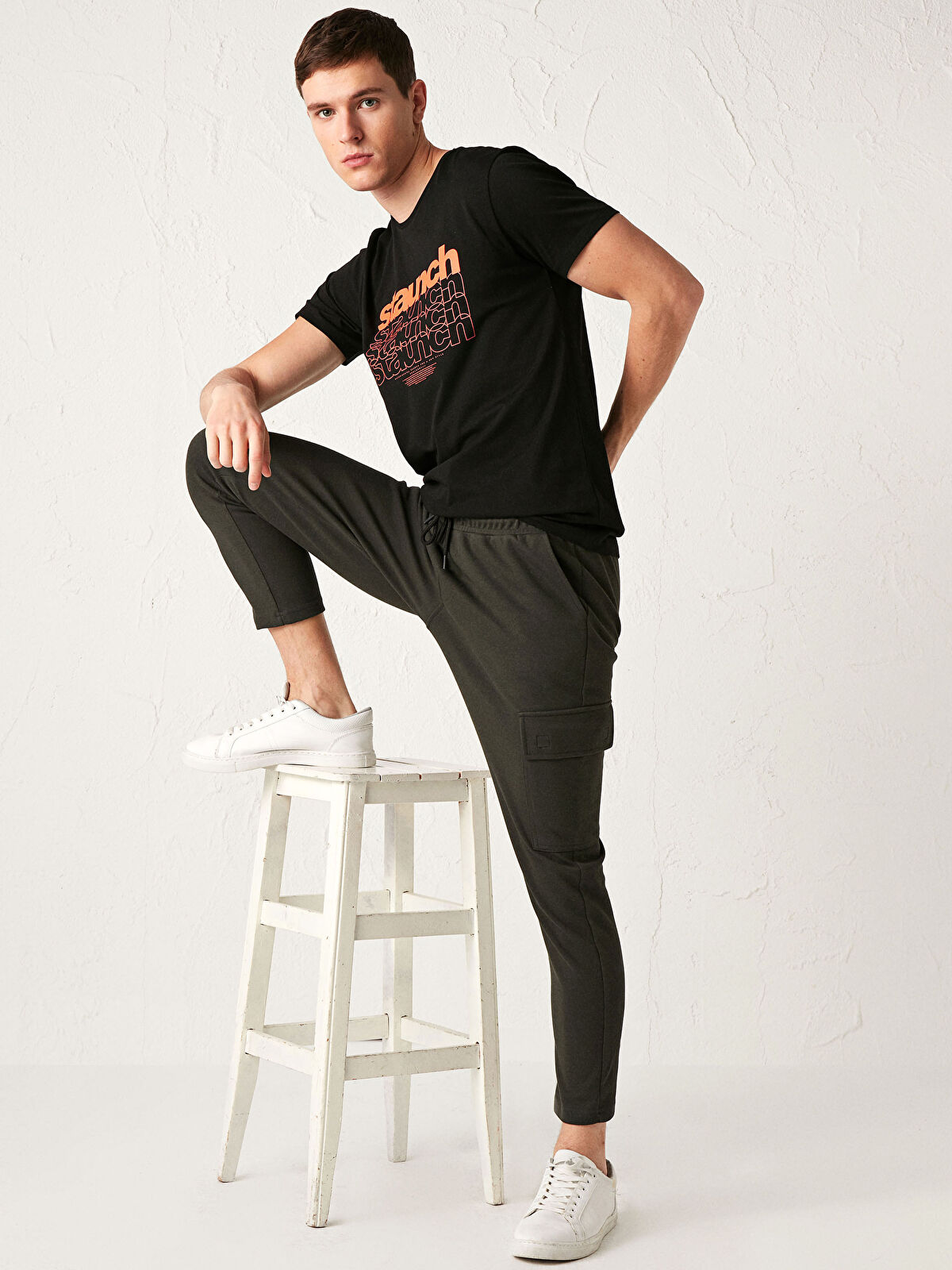 Slim Fit Kargo Cepli Eşofman Altı Slim Fit Kargo Cepli Eşofman Altı