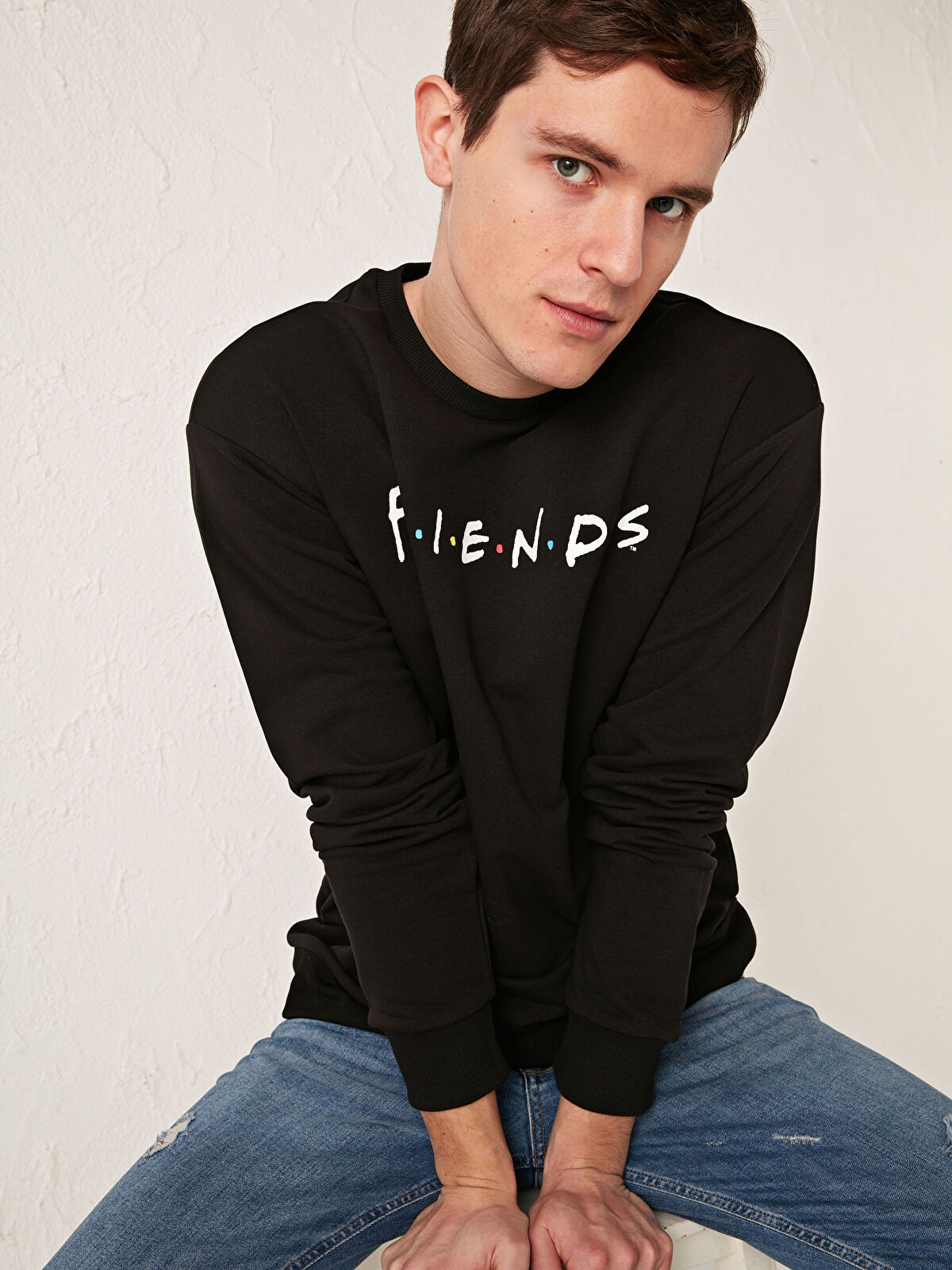 Bisiklet Yaka Friends Baskılı Sweatshirt Bisiklet Yaka Friends Baskılı Sweatshirt