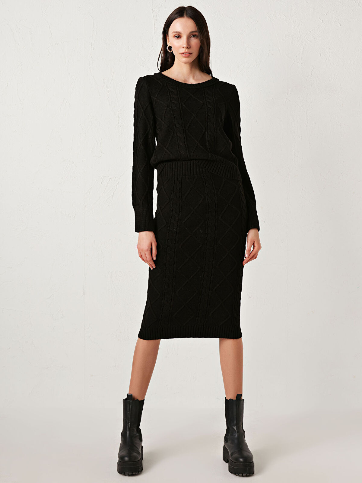 Akrilik Örgü Desenli Etek