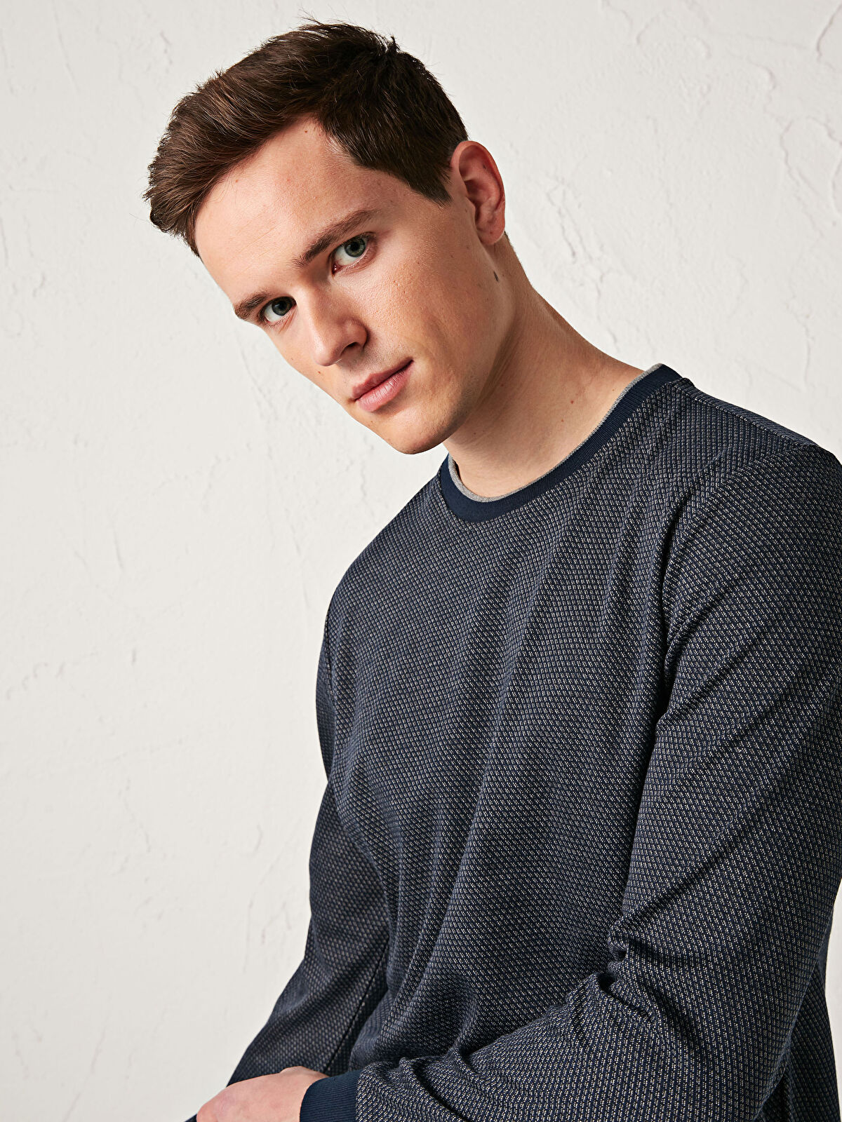 Rahat Kalıp Bisiklet Yaka Jakarlı Sweatshirt