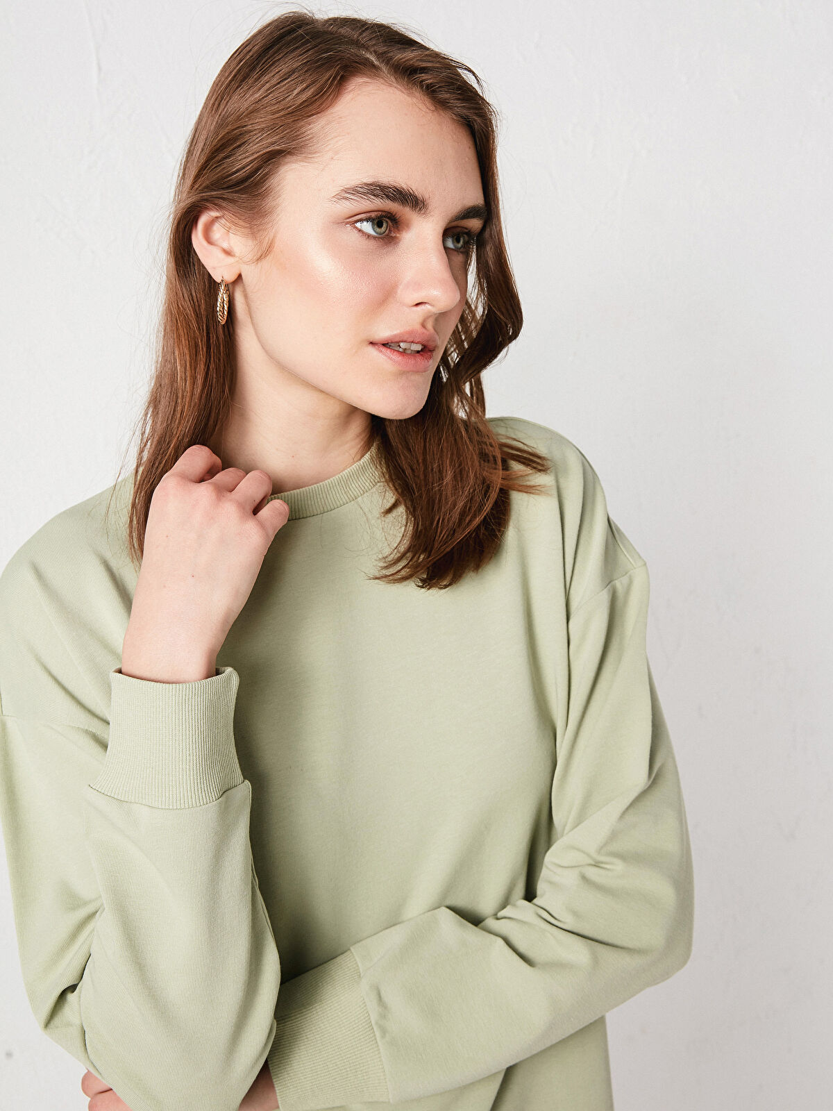 Bisiklet Yaka Fermuar Detaylı Uzun Kollu Kadın Sweatshirt