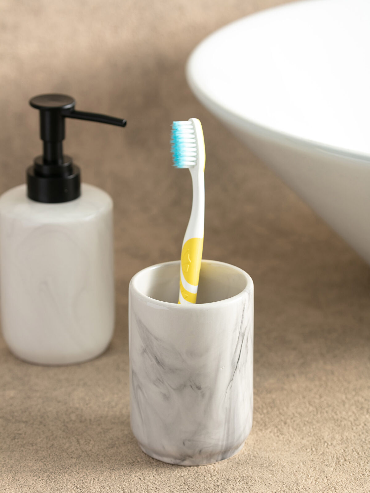 Seramik Diş Fırçalık