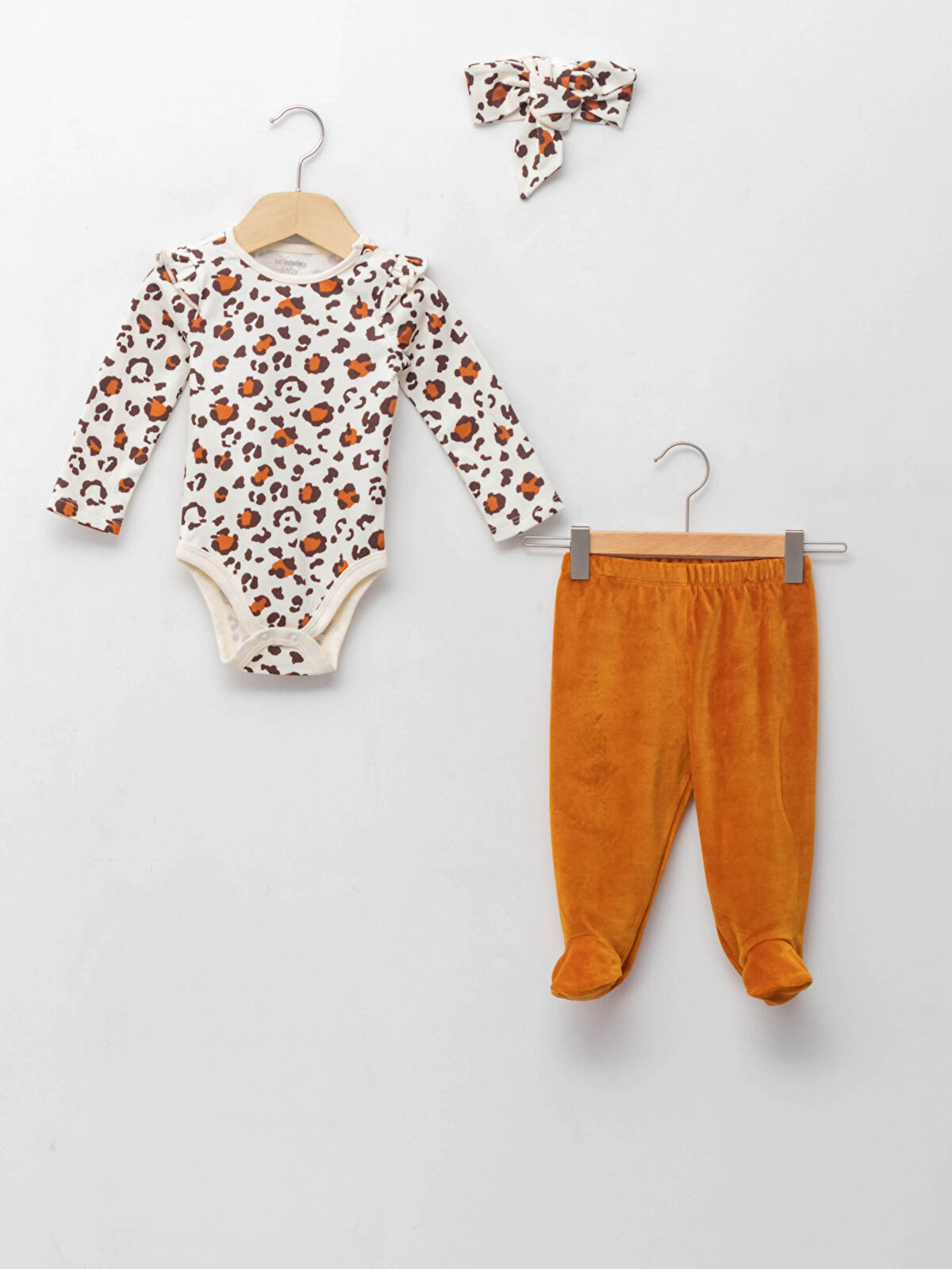 Bisiklet Yaka Uzun Kollu Baskılı Kız Bebek Çıtçıtlı Body Pantolon ve Saç Bandı 3'lü Takım