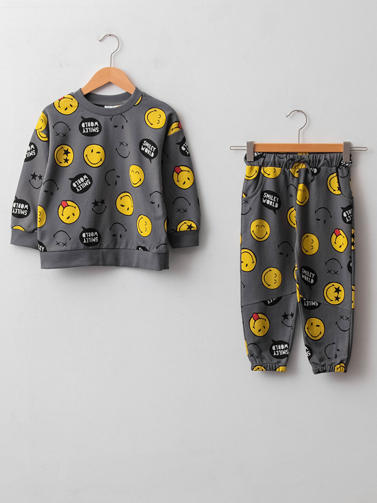 Bisiklet Yaka Uzun Kol Smiley Baskılı Pamuklu Erkek Bebek Sweatshirt ve Pantolon 2'li Takım