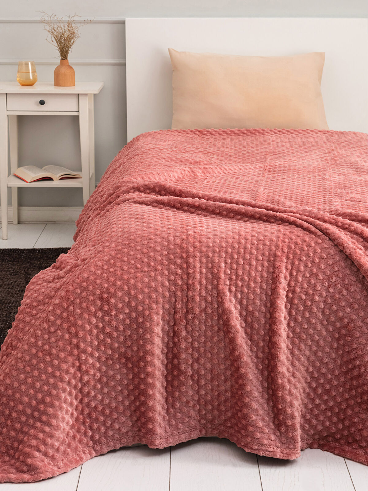 Tek Kişilik Tomurcuk Desenli Well Soft Battaniye 150x220 Cm