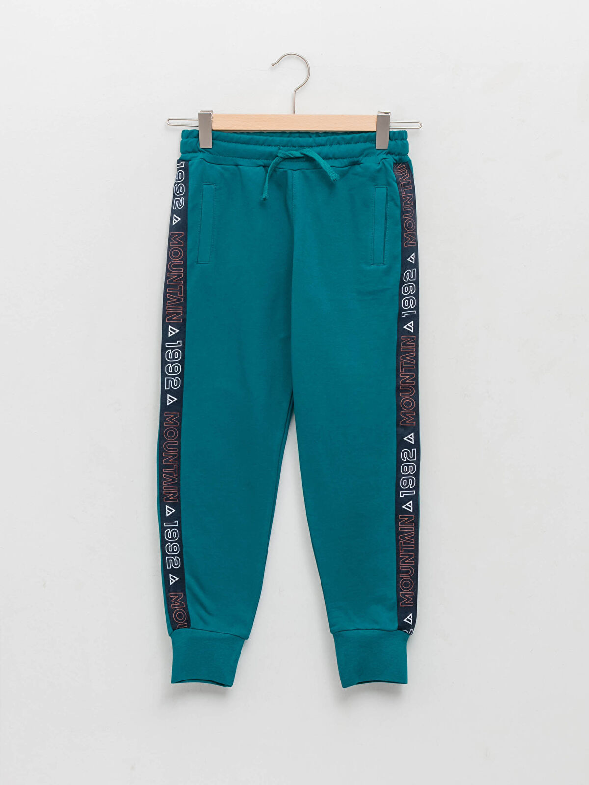 Beli Lastikli Yazı Baskılı Erkek Çocuk Jogger Eşofman Alt