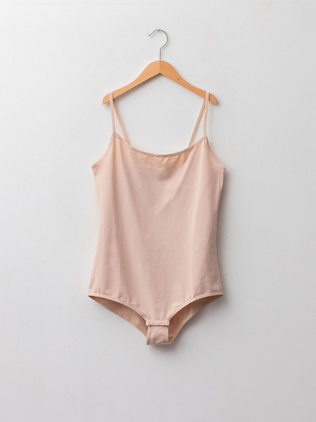 U Yaka Askılı Kadın Çıtçıtlı Body